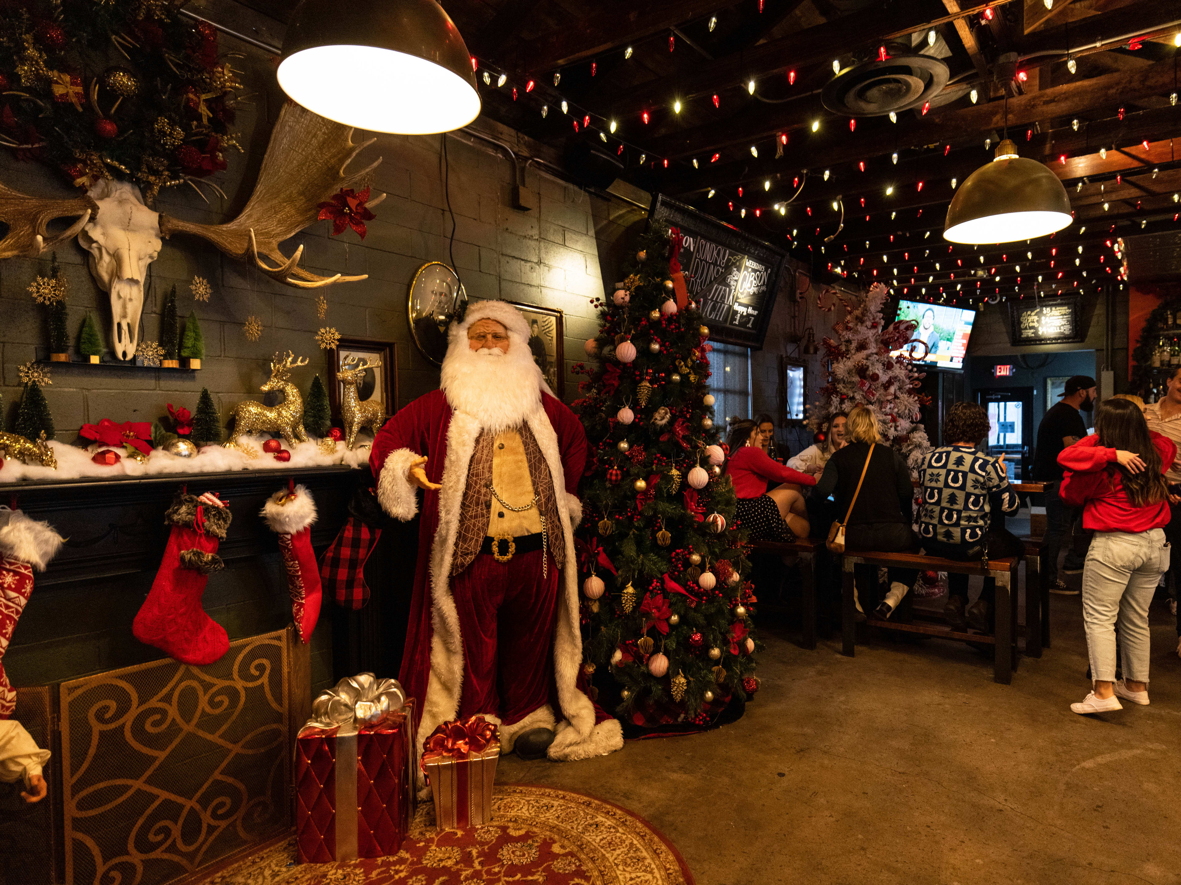 The 13 Best Holiday Pop-Up Bars & Restaurants In Austin - Austin - The ...