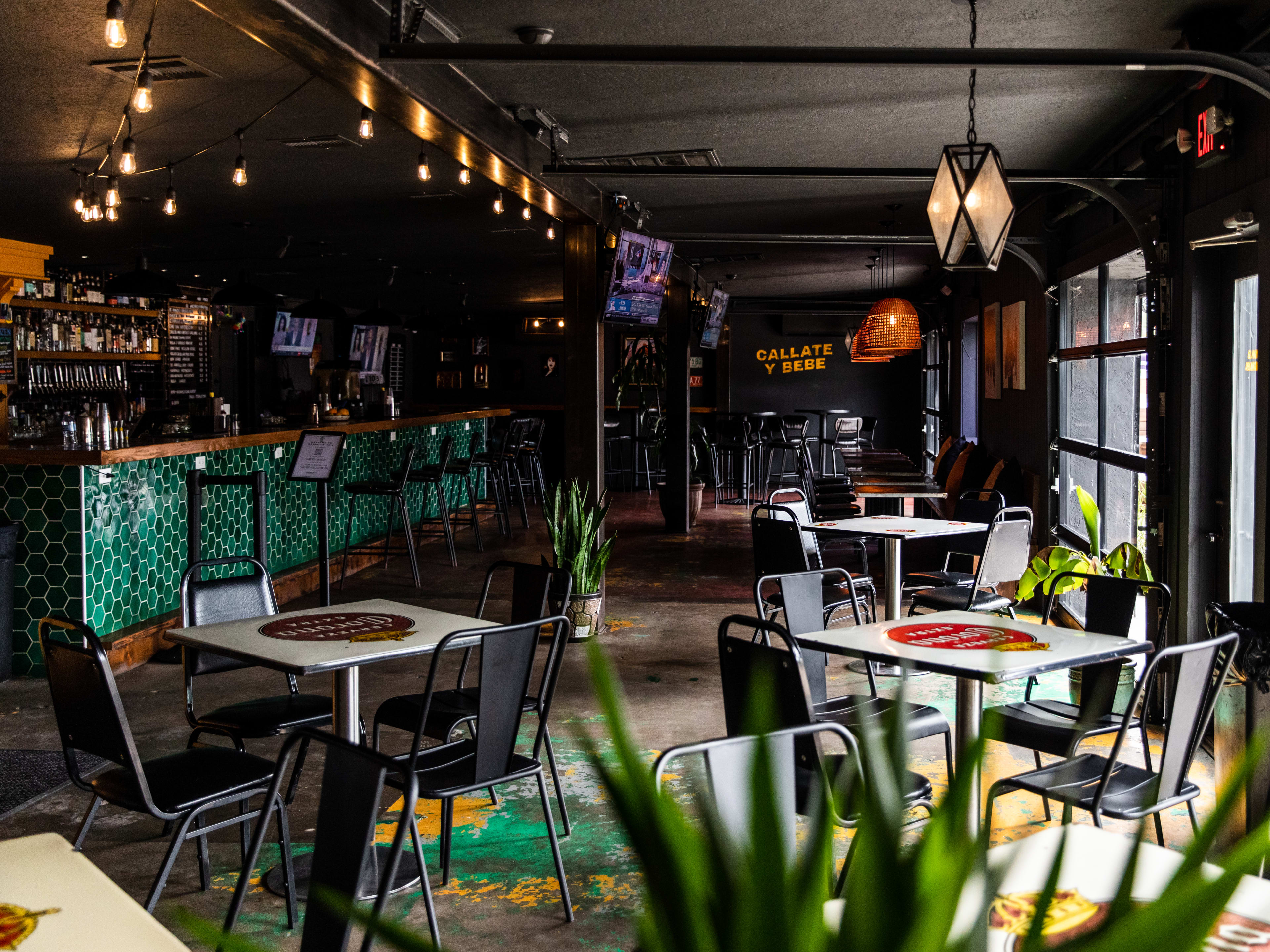 The 13 Best Bars for a First Date in Houston 2023 - Houston - The ...