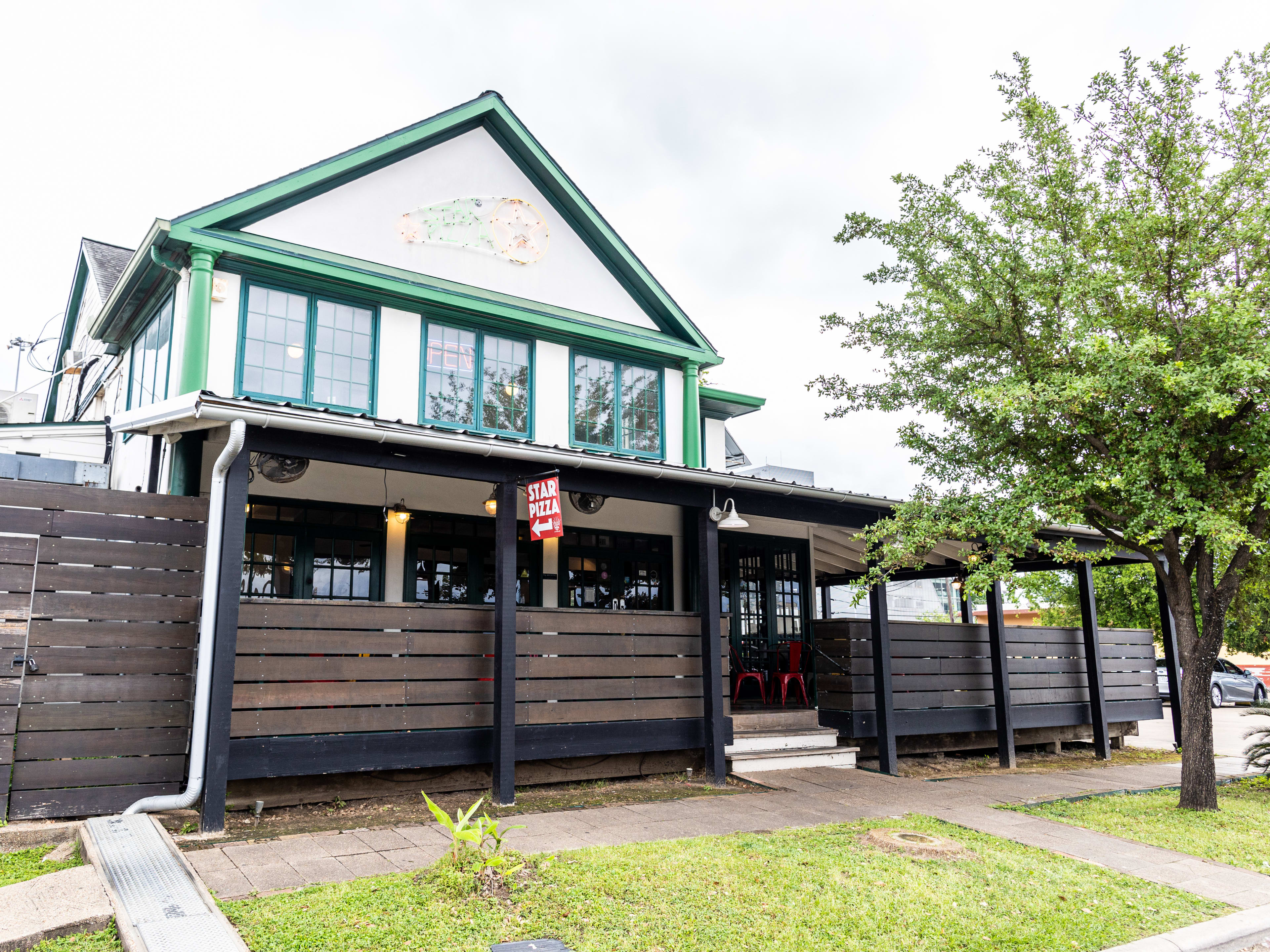 Star Pizza - Montrose - Houston - The Infatuation