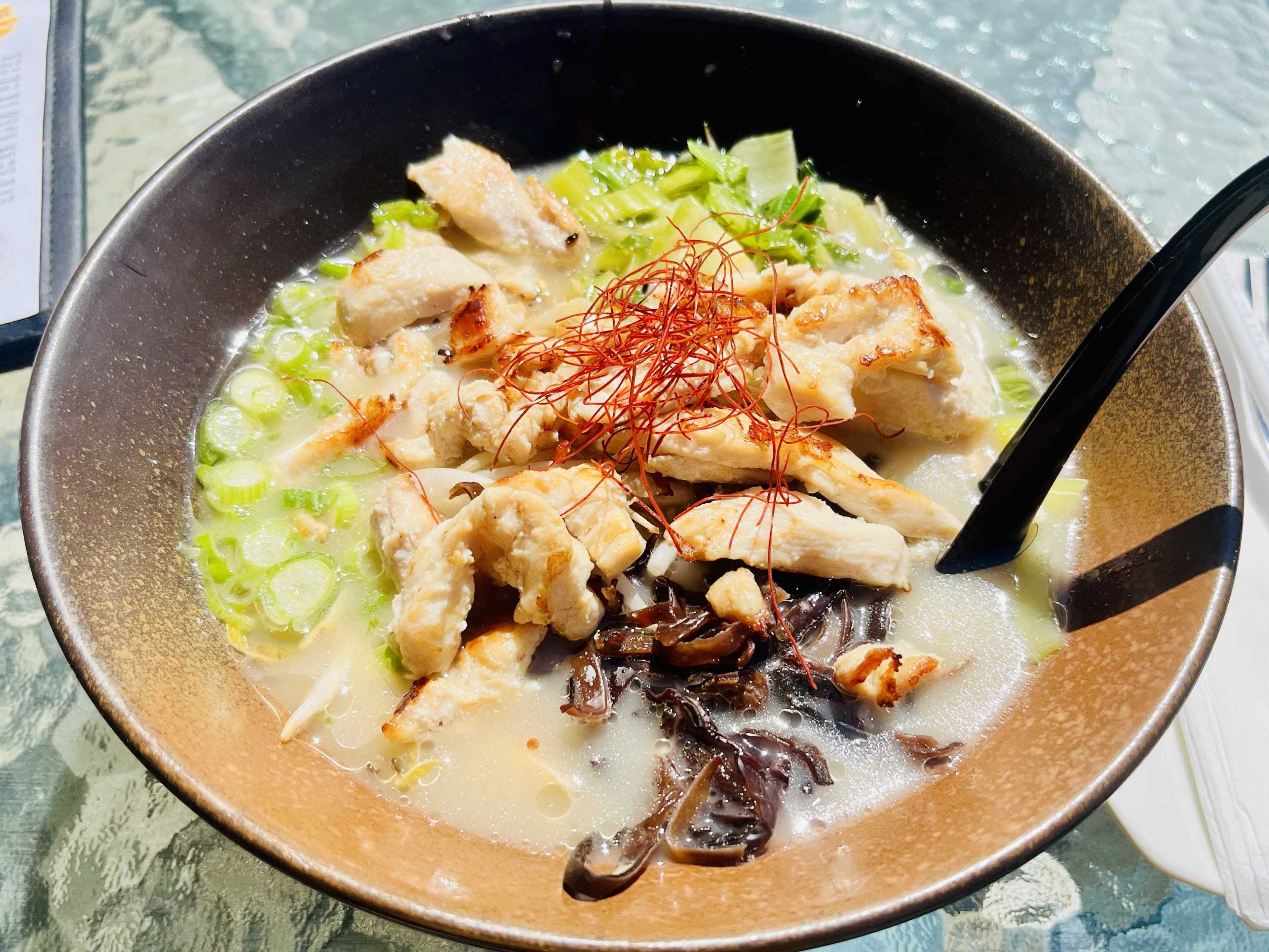 Hit Grant Park’s Hotto Hotto for ramen paired with a good time - Review ...