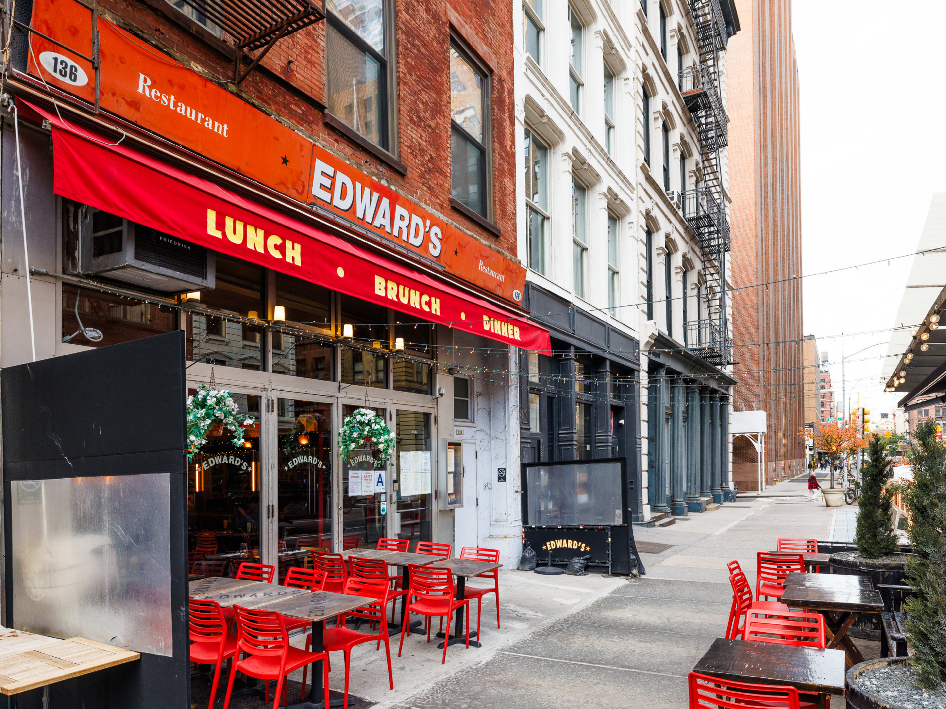 Edward's Restaurant - Review - Tribeca - New York - The Infatuation