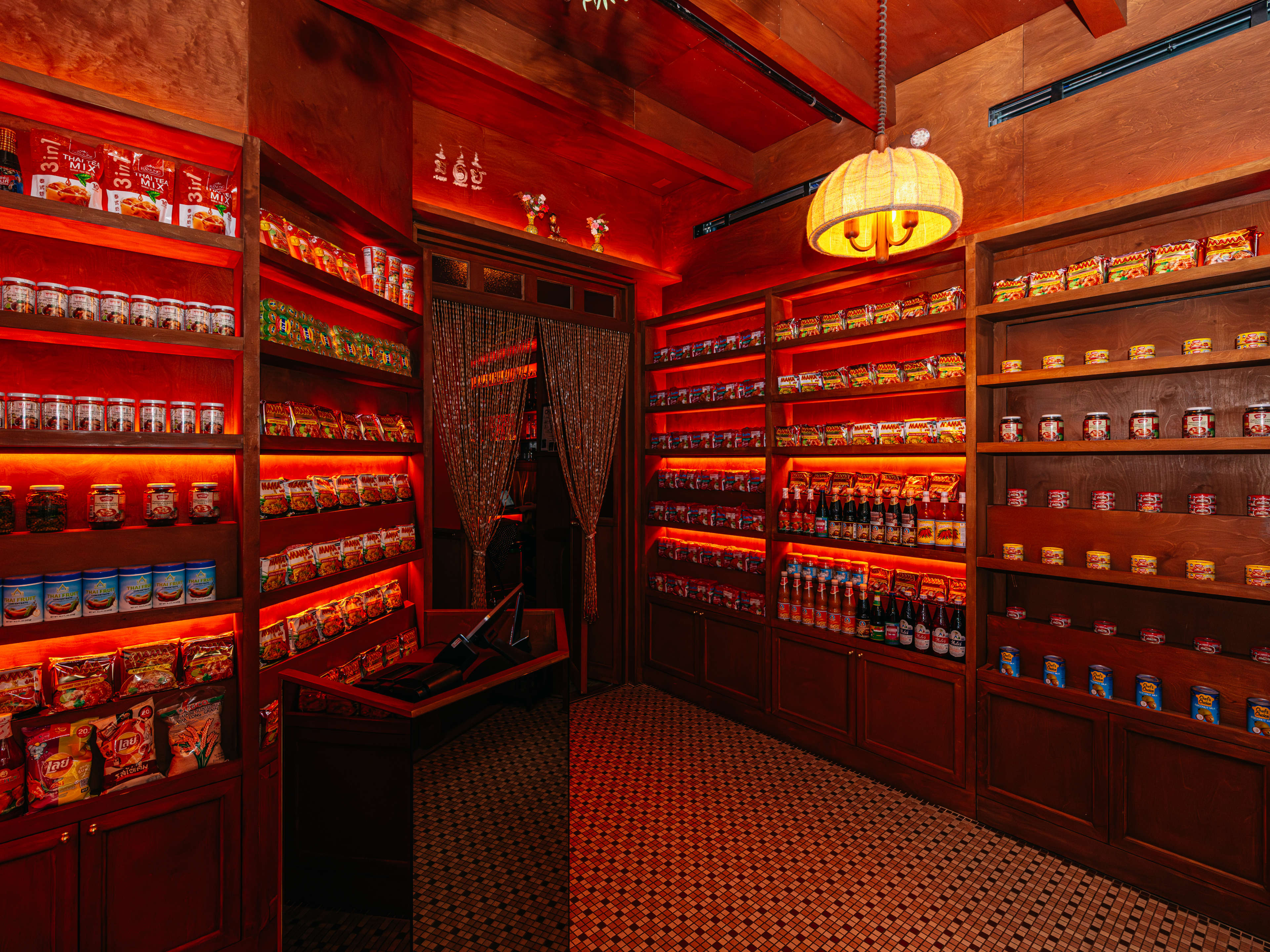 At stylish LenLen, even the crab curry is ready to party - Review - New ...