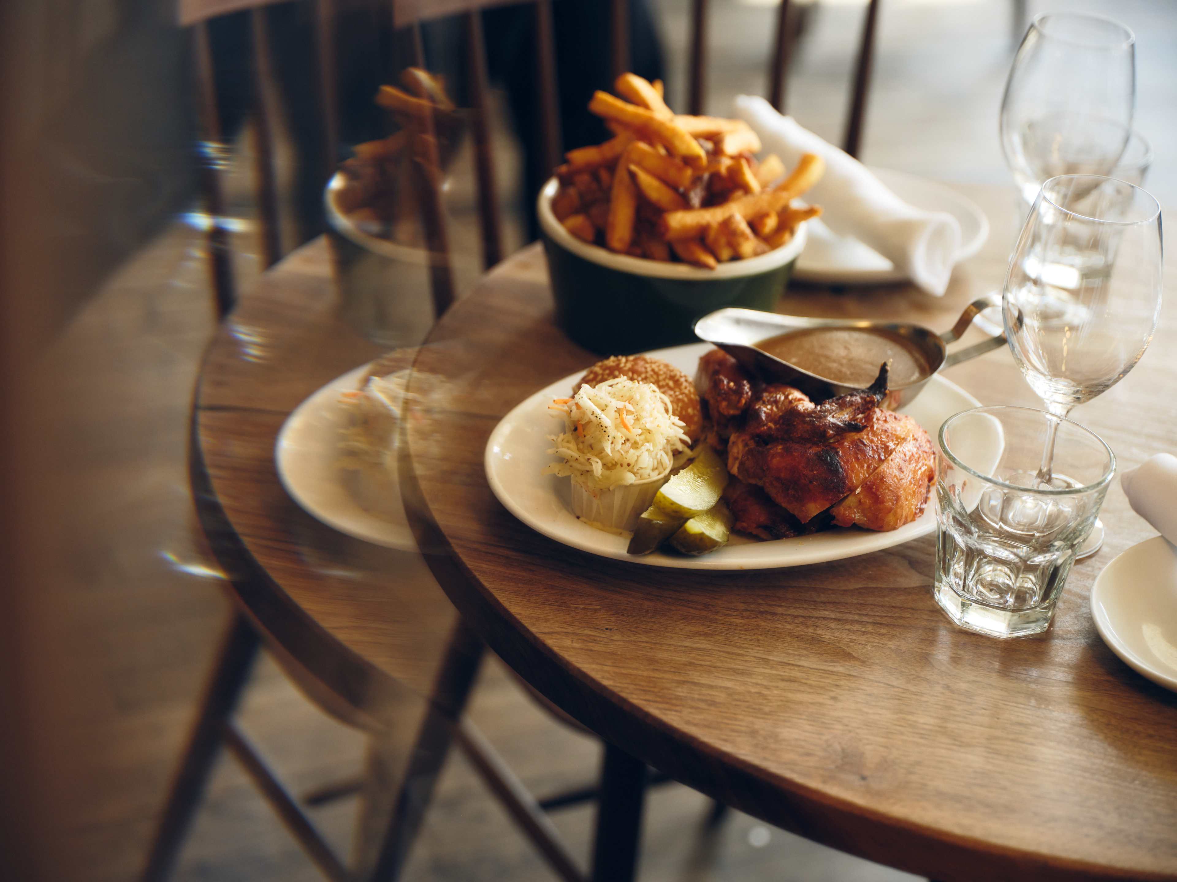 Taverne Bernhardt’s - Review - Beaconsfield Village - Toronto - The ...