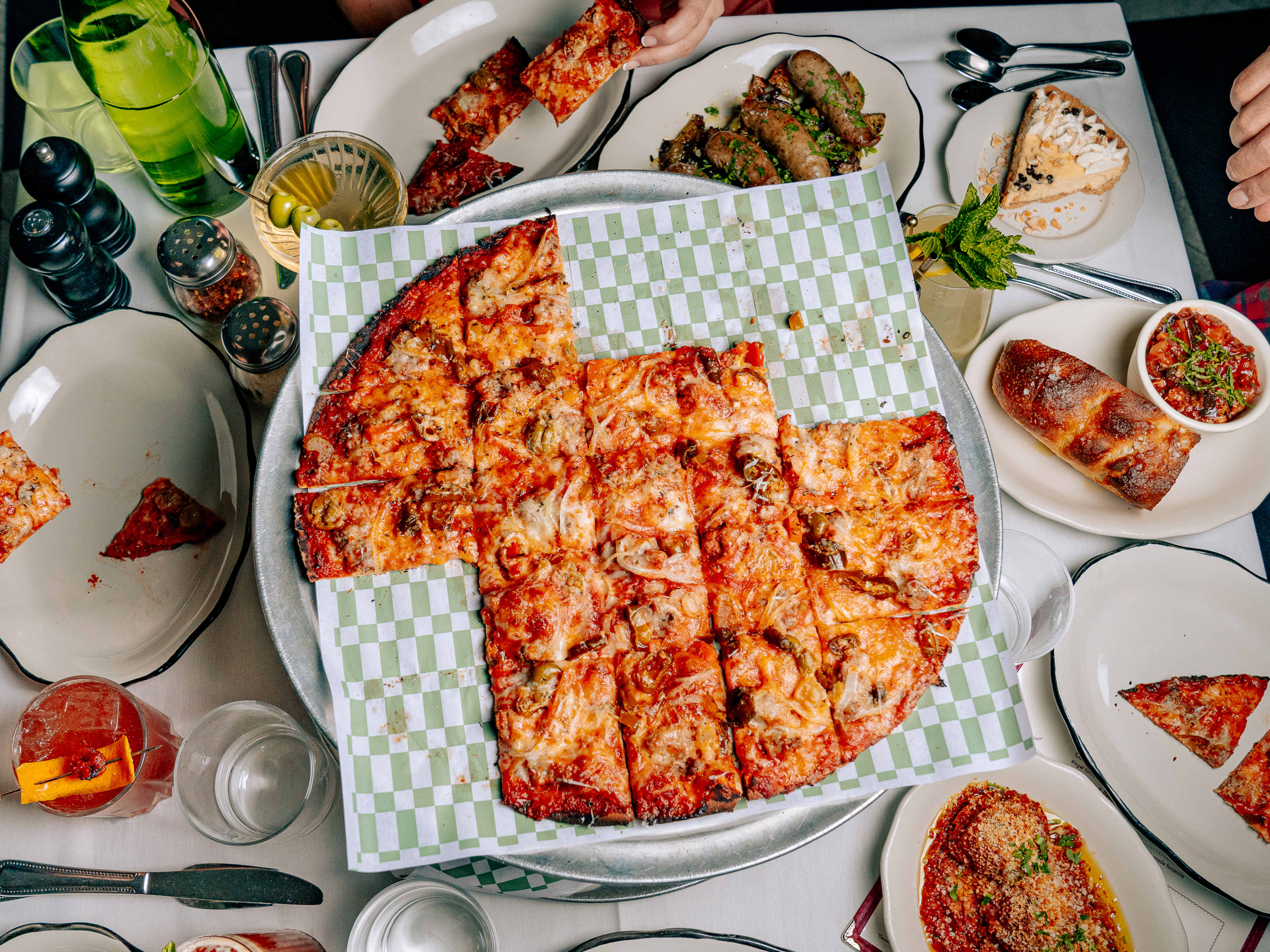 Bar Tutto - Review - Fulton Market - Chicago - The Infatuation