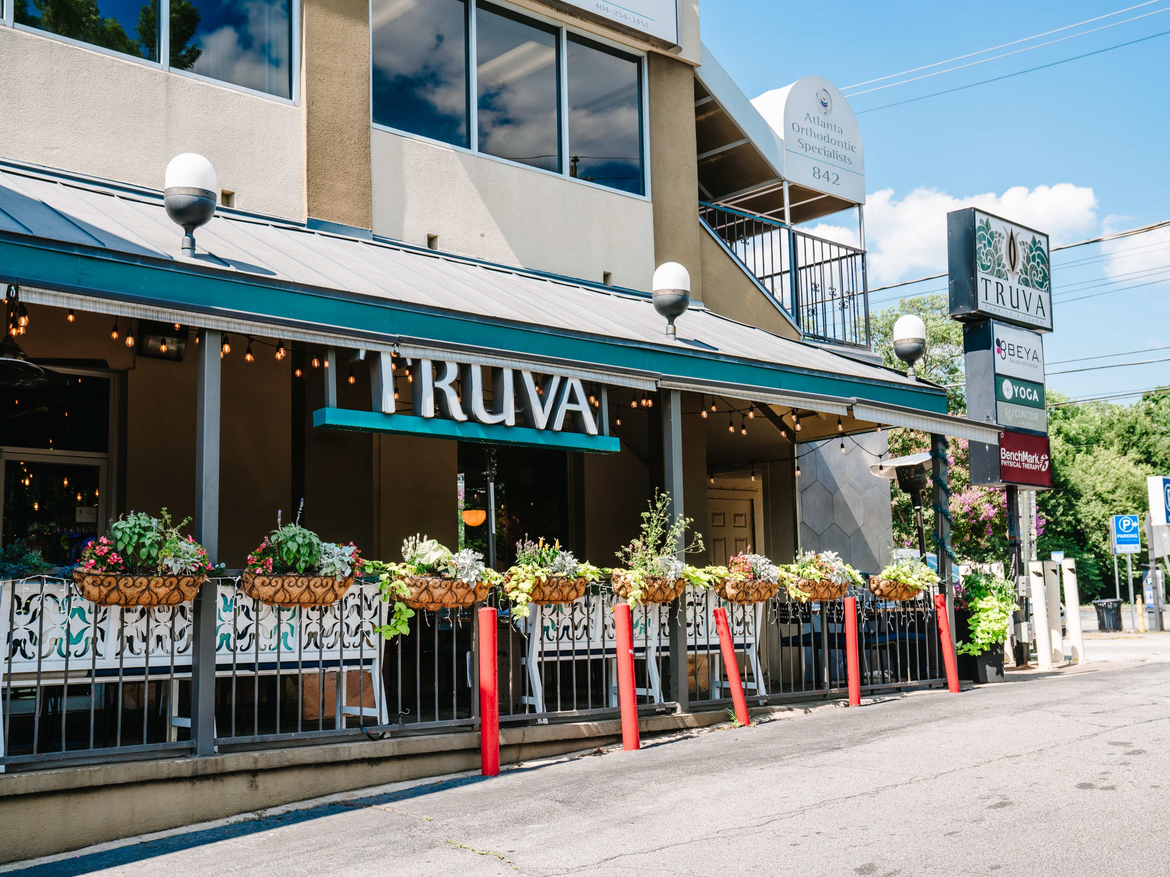The 20 Best Places To Eat Outside In Atlanta Right Now - Atlanta - The ...