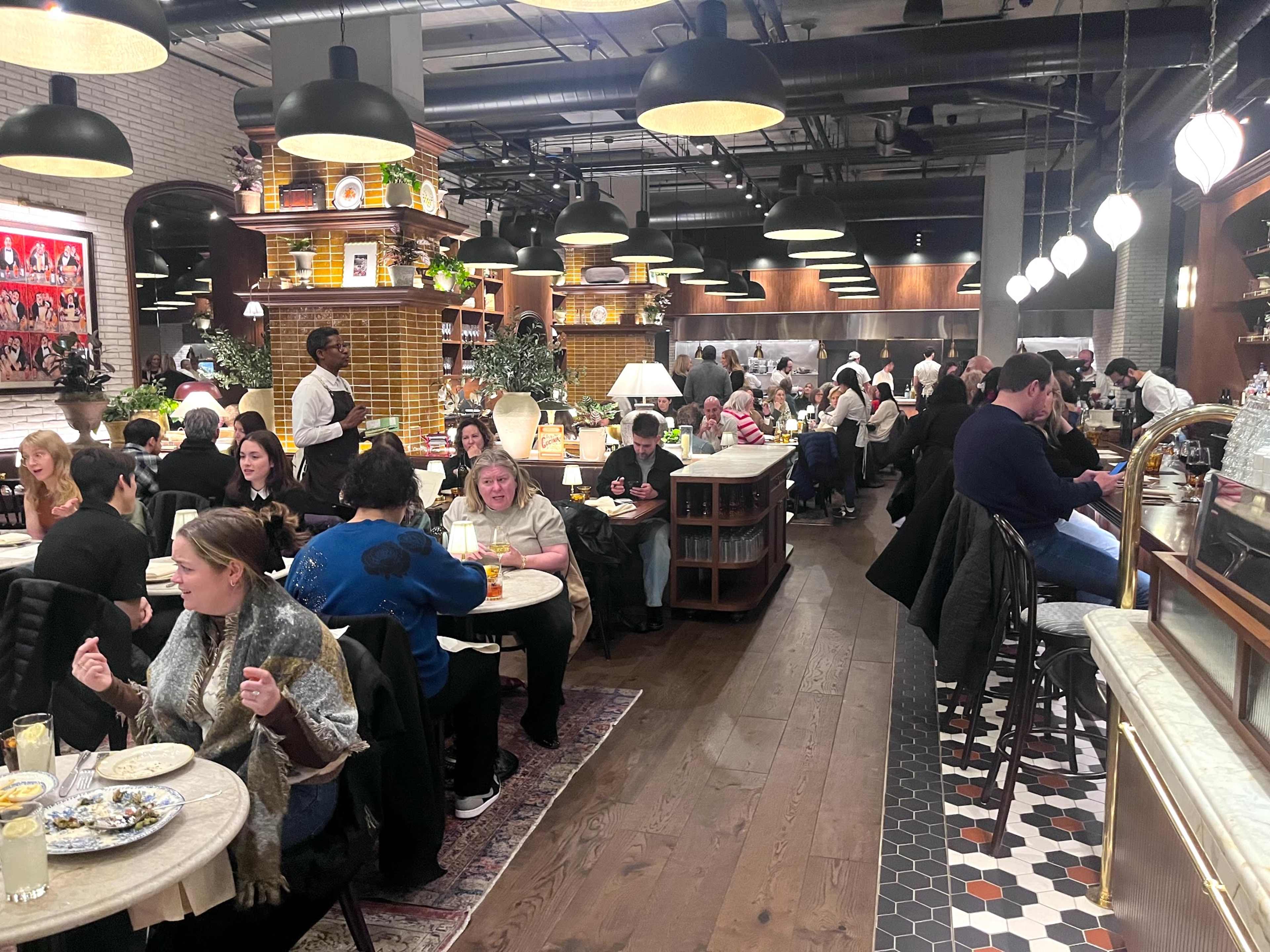Bar Tutto - Review - Fulton Market - Chicago - The Infatuation