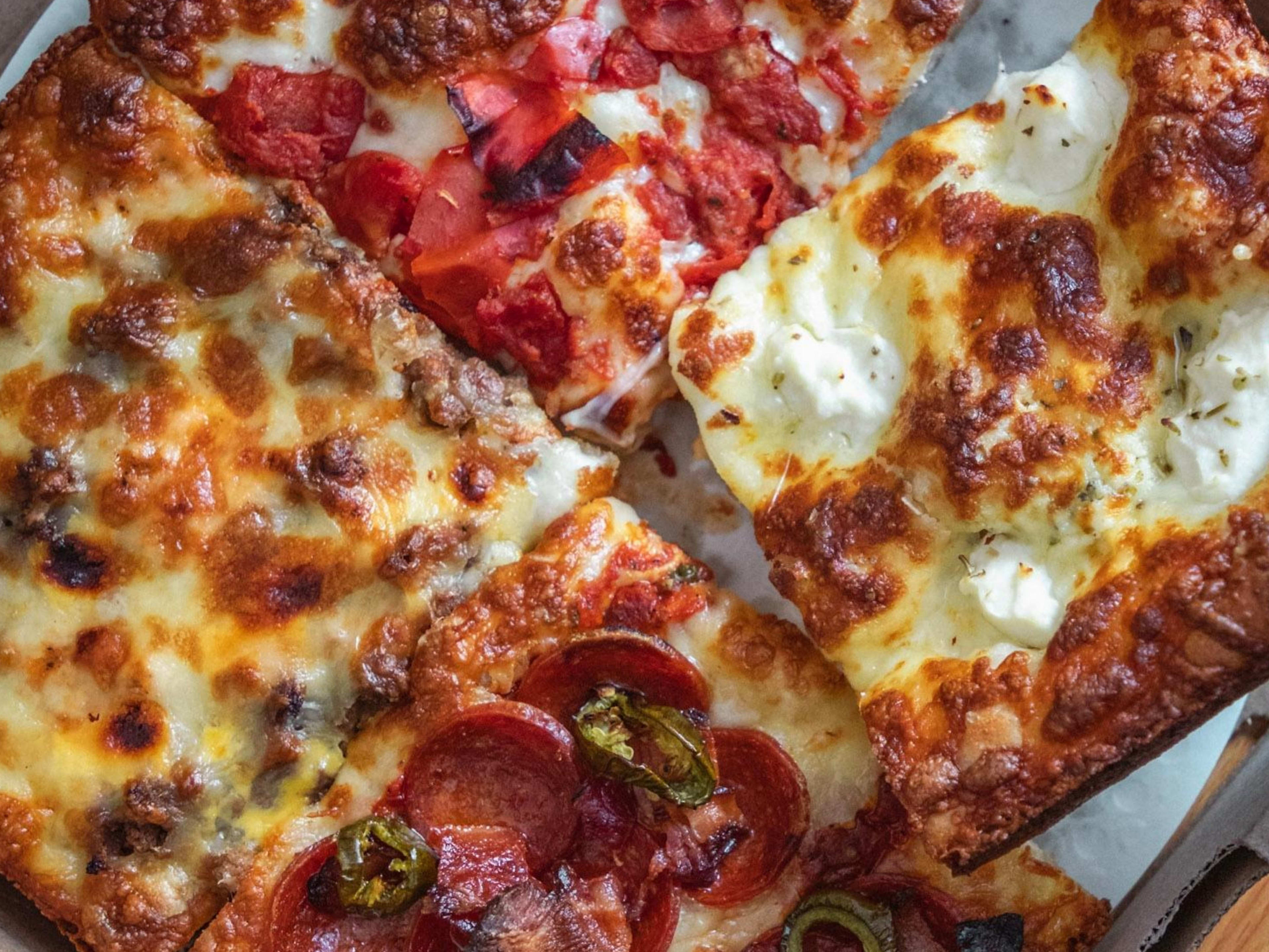 The Best Tavern-Style Pizzas In Chicago, Ranked - Chicago - The Infatuation