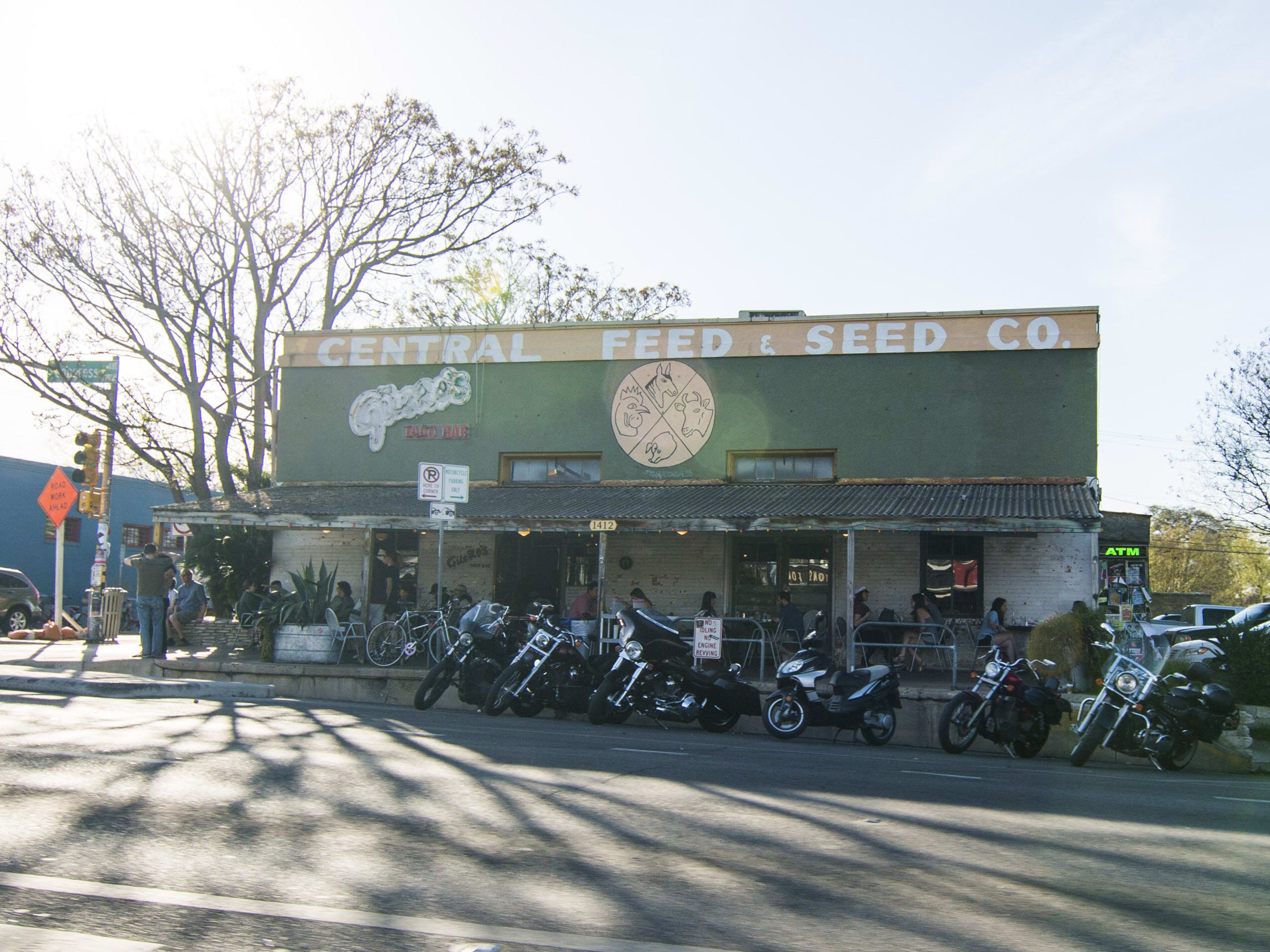 The 35 Best Outdoor Patios And Backyards At Austin Restaurants And Bars ...