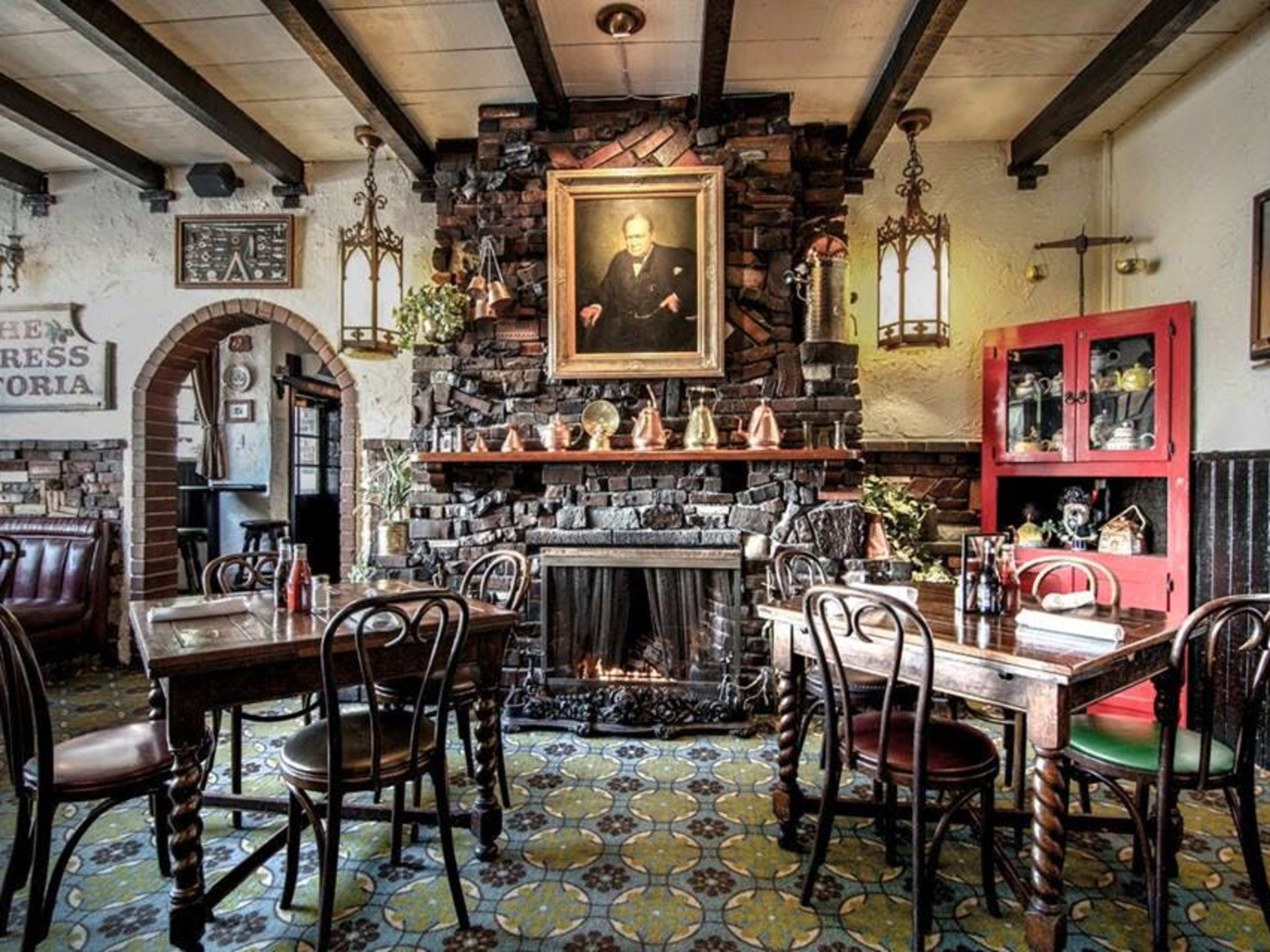 The Best Happy Hours In Santa Monica - Los Angeles - The Infatuation