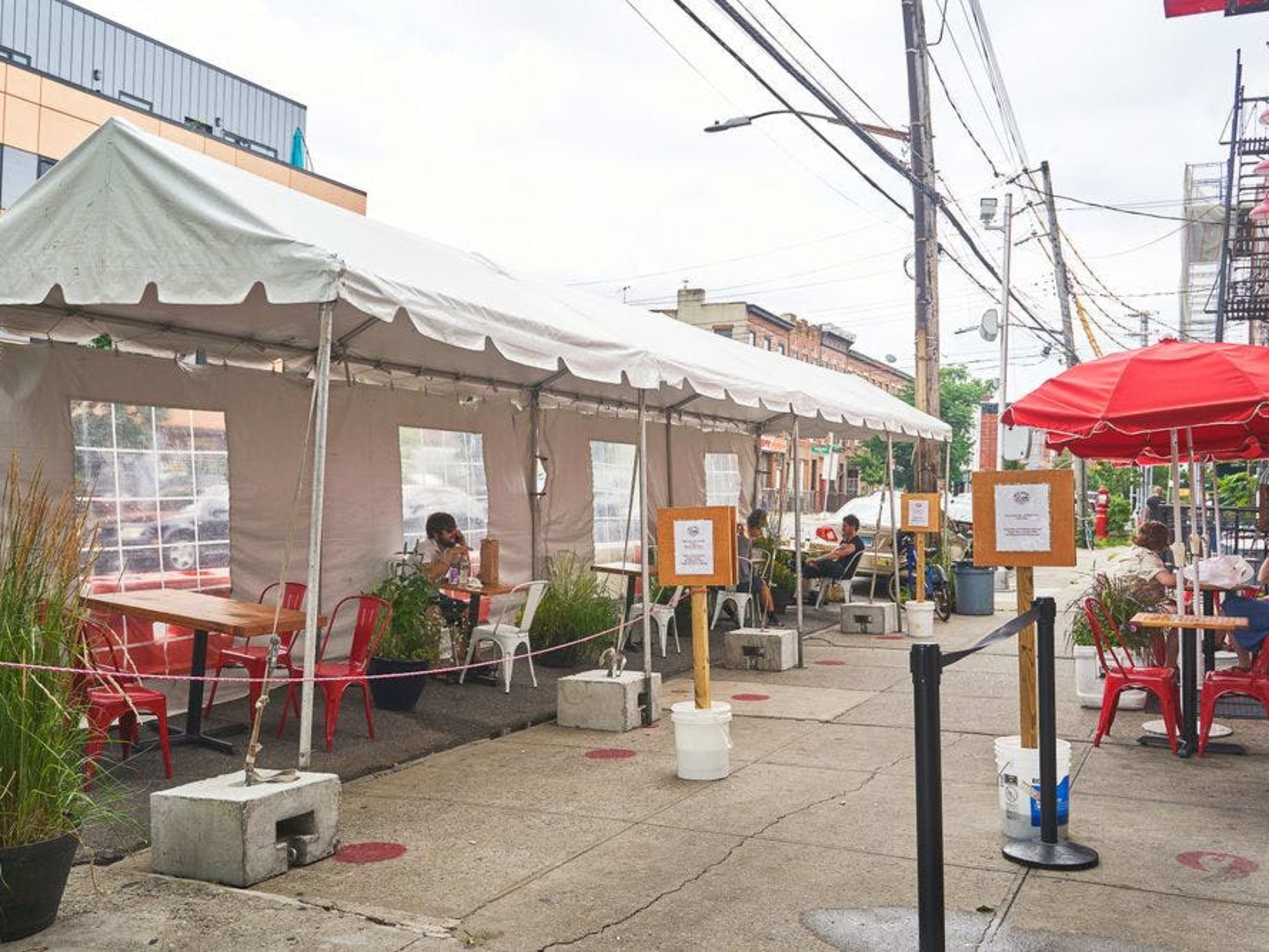 Where To Eat Outside In Red Hook - New York - The Infatuation