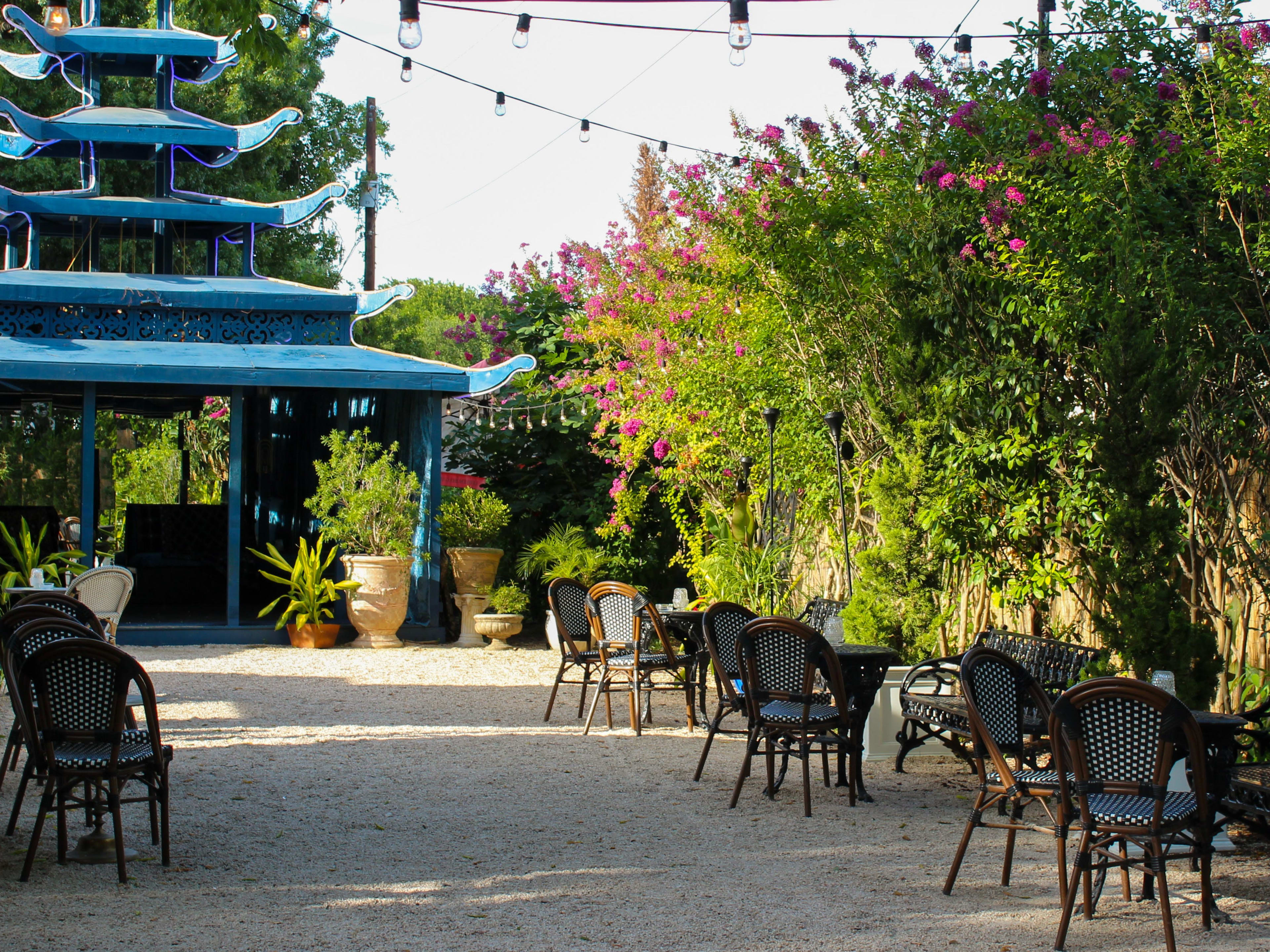 The 46 Best Outdoor Patios And Backyards At Austin Restaurants And Bars ...