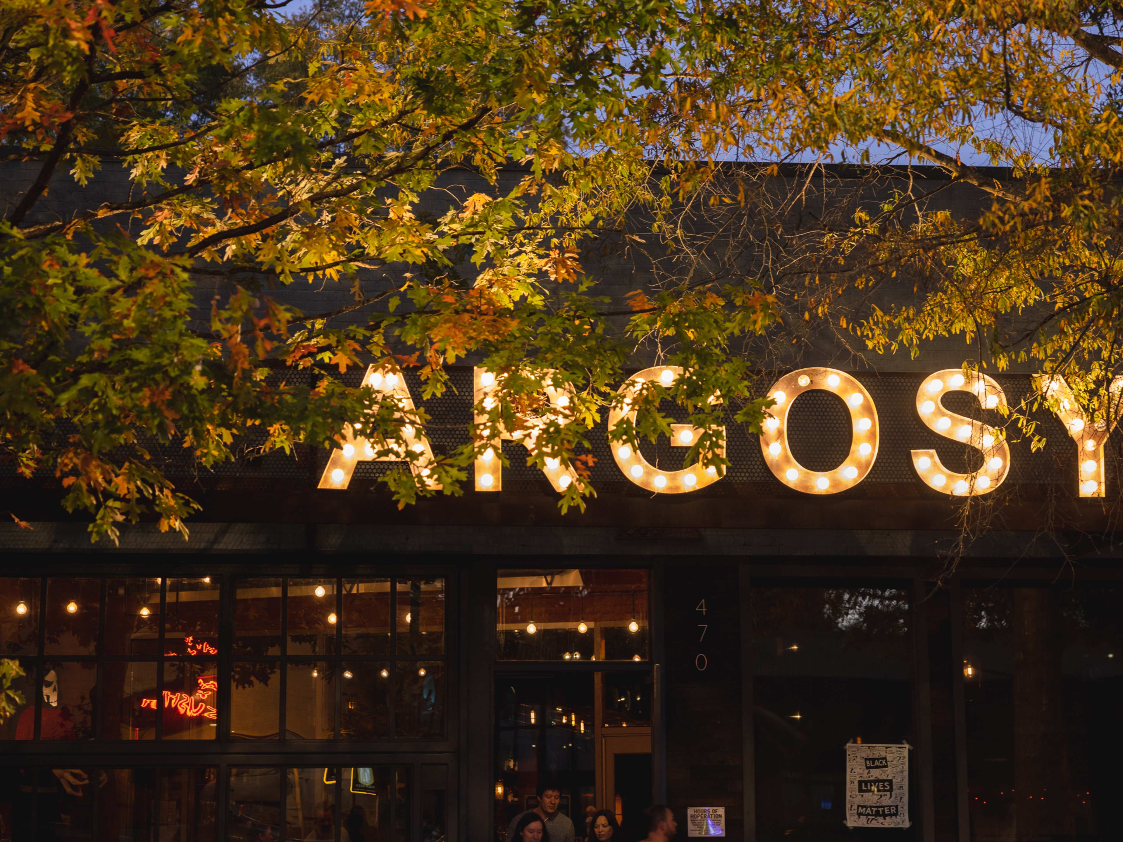 8 Great Fried Chicken Sandwiches In Atlanta - Atlanta - The Infatuation