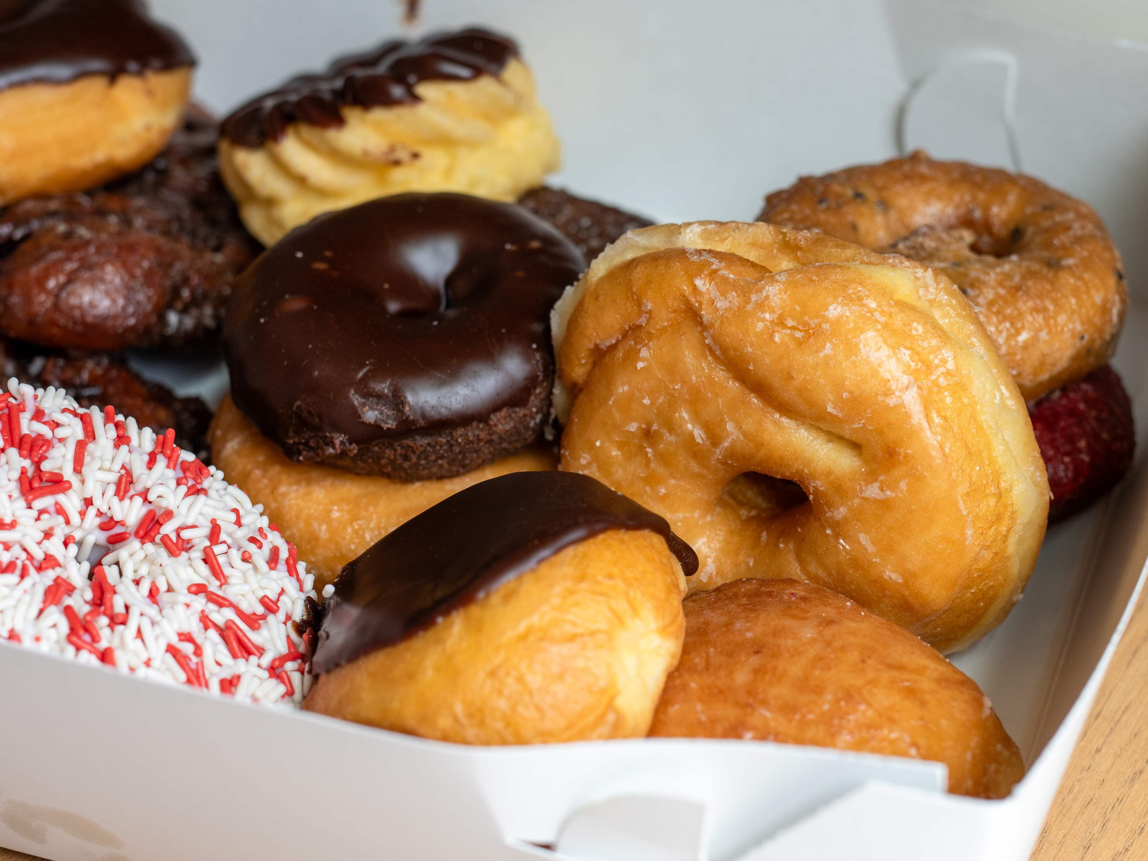 Donut Drive-In - Review - Lindenwood Park - St. Louis - The Infatuation