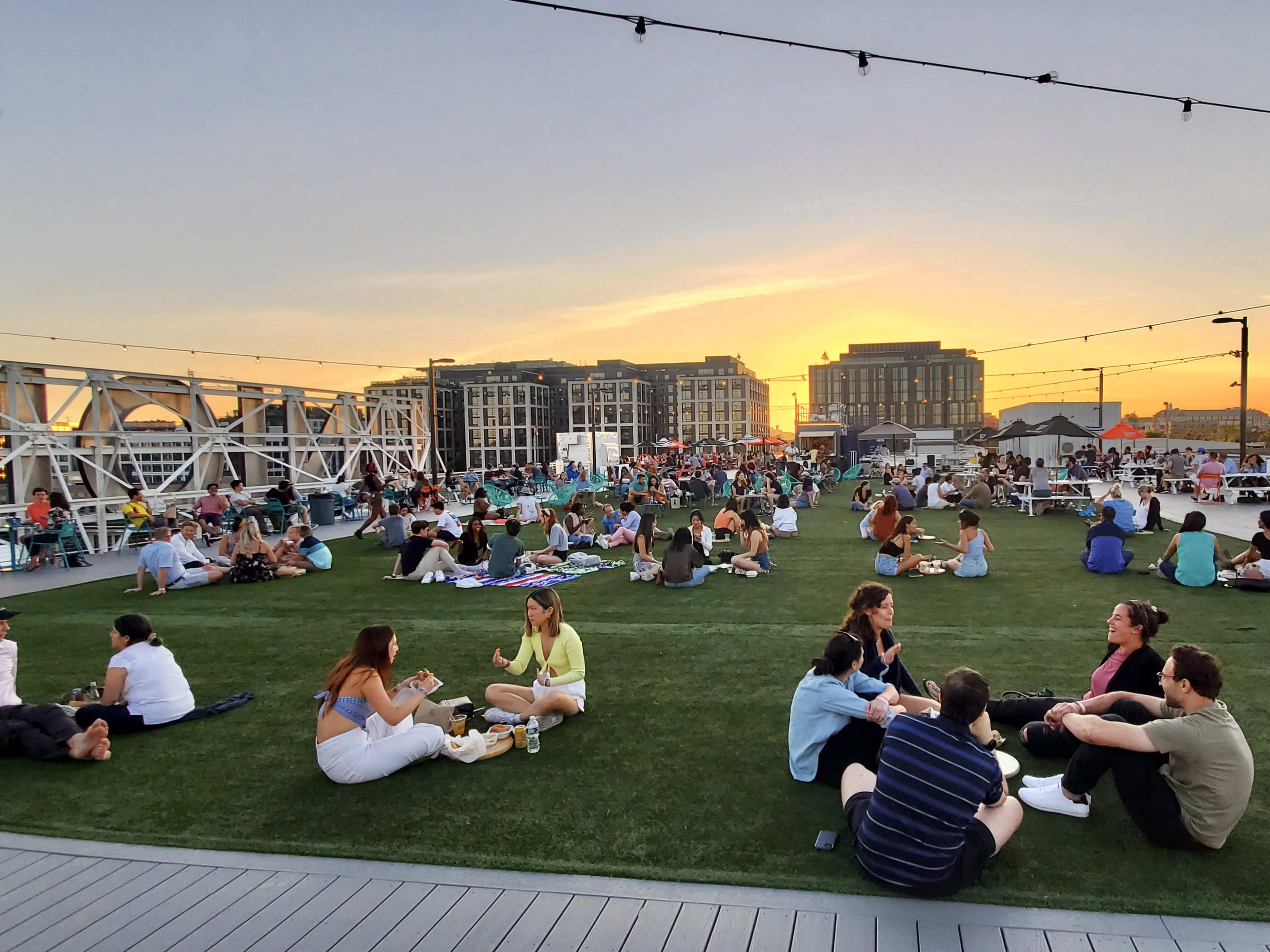 The 8 Best Rooftop Bars And Restaurants In DC - Washington DC - The ...