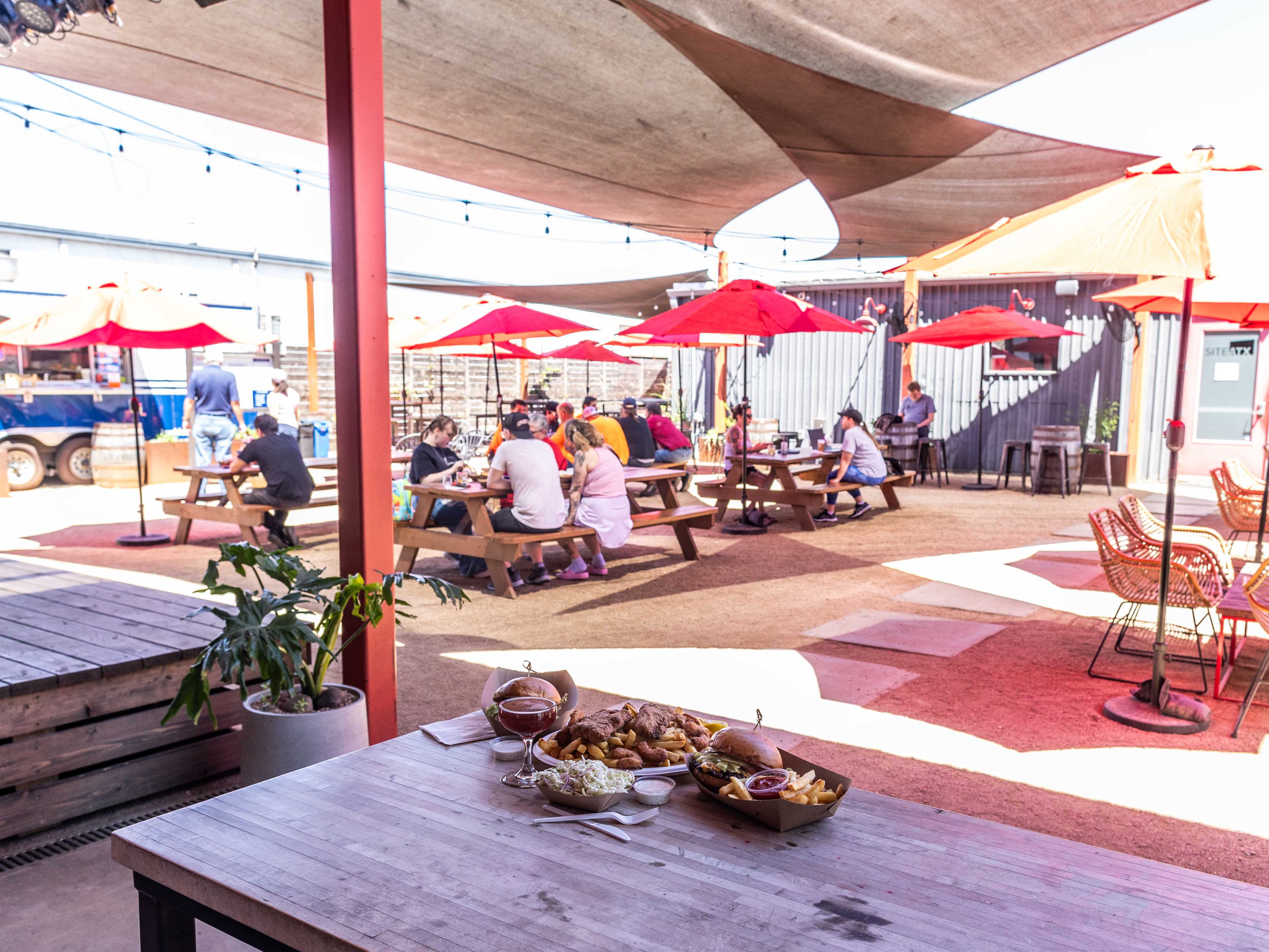 The 12 Best Seafood Restaurants & Food Trucks In Austin - Austin - The ...