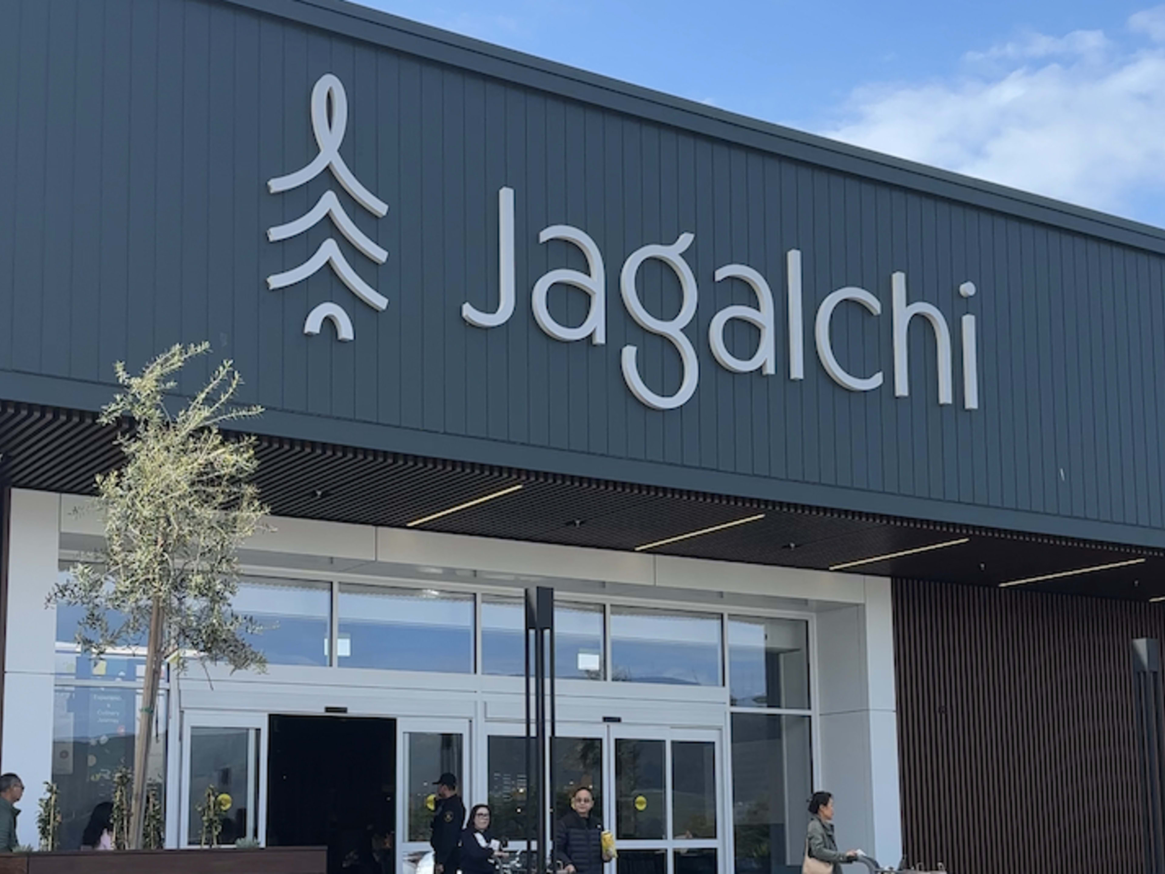 Wait until the hype dies down to visit Jagalchi - Review - San ...