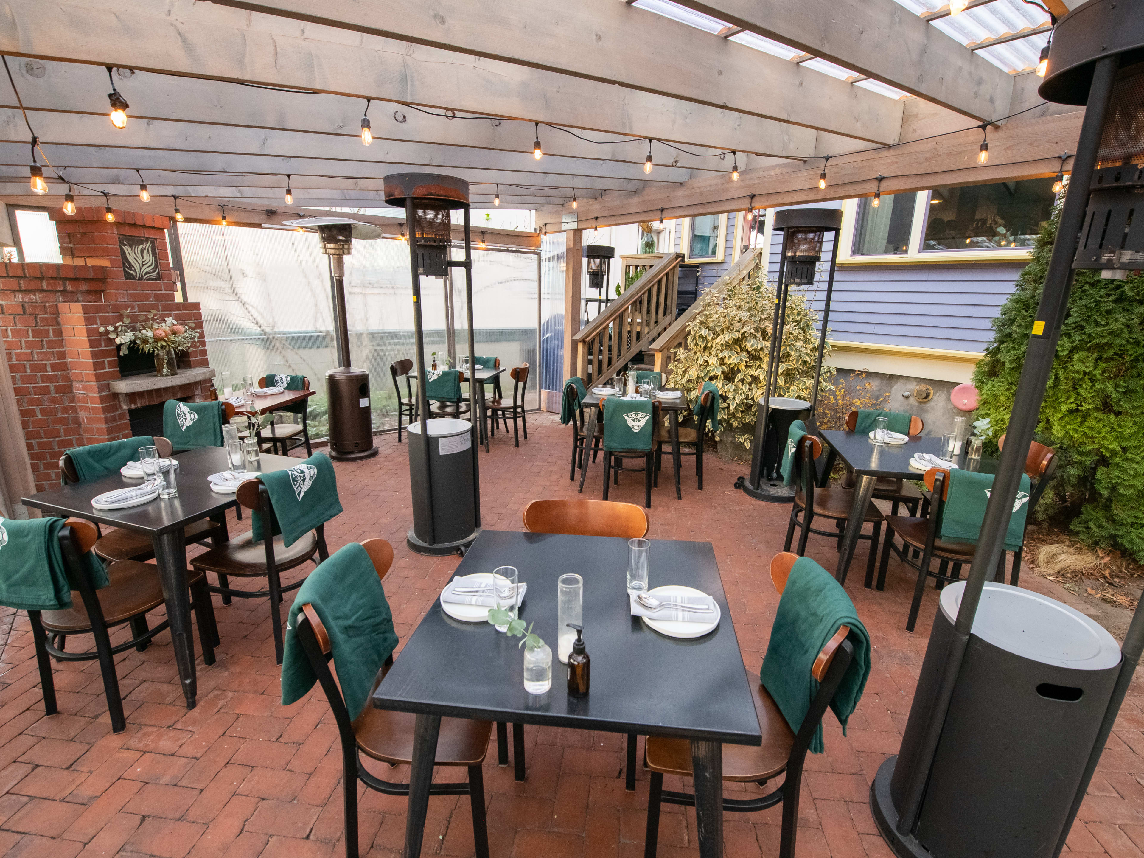 The 25 Best Spots For Outdoor Dining In Seattle - Seattle - The Infatuation