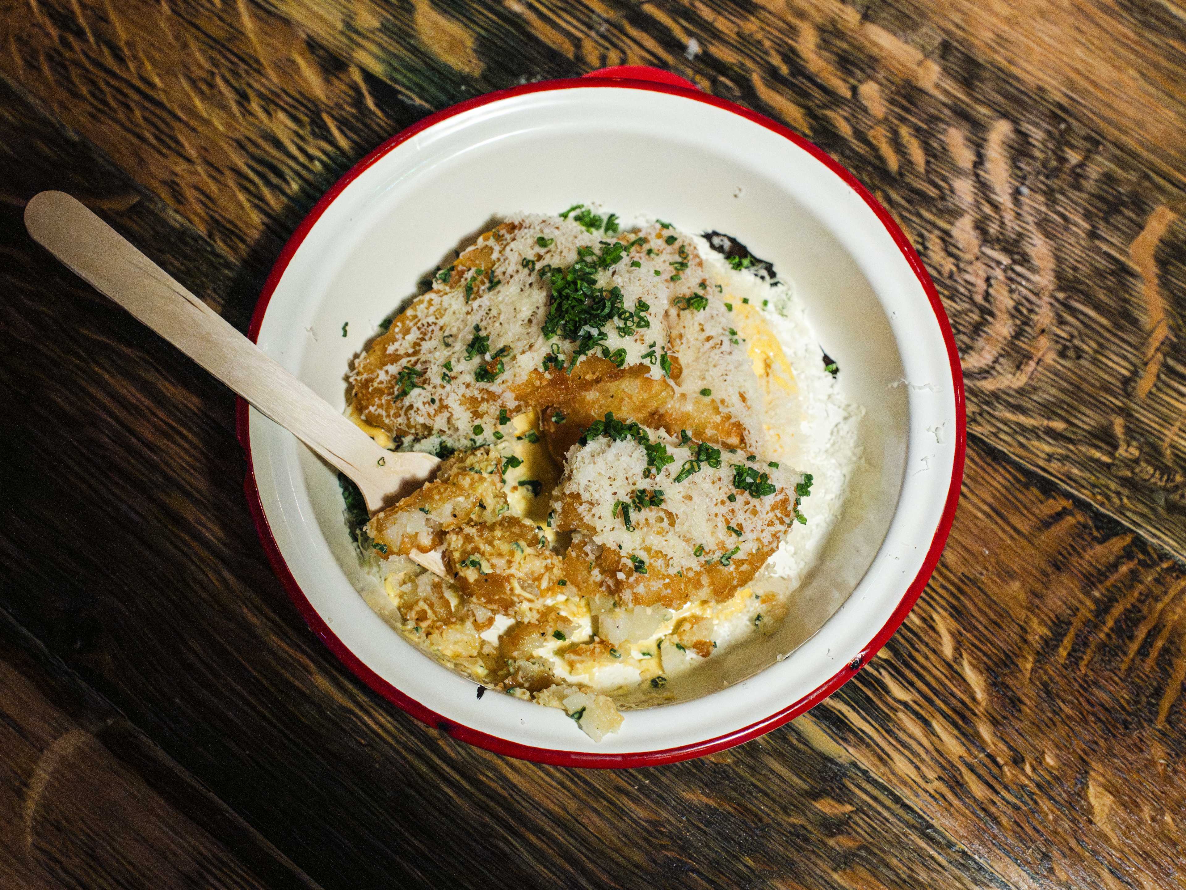 The Bush Tavern - Review - Shepherd's Bush - London - The Infatuation