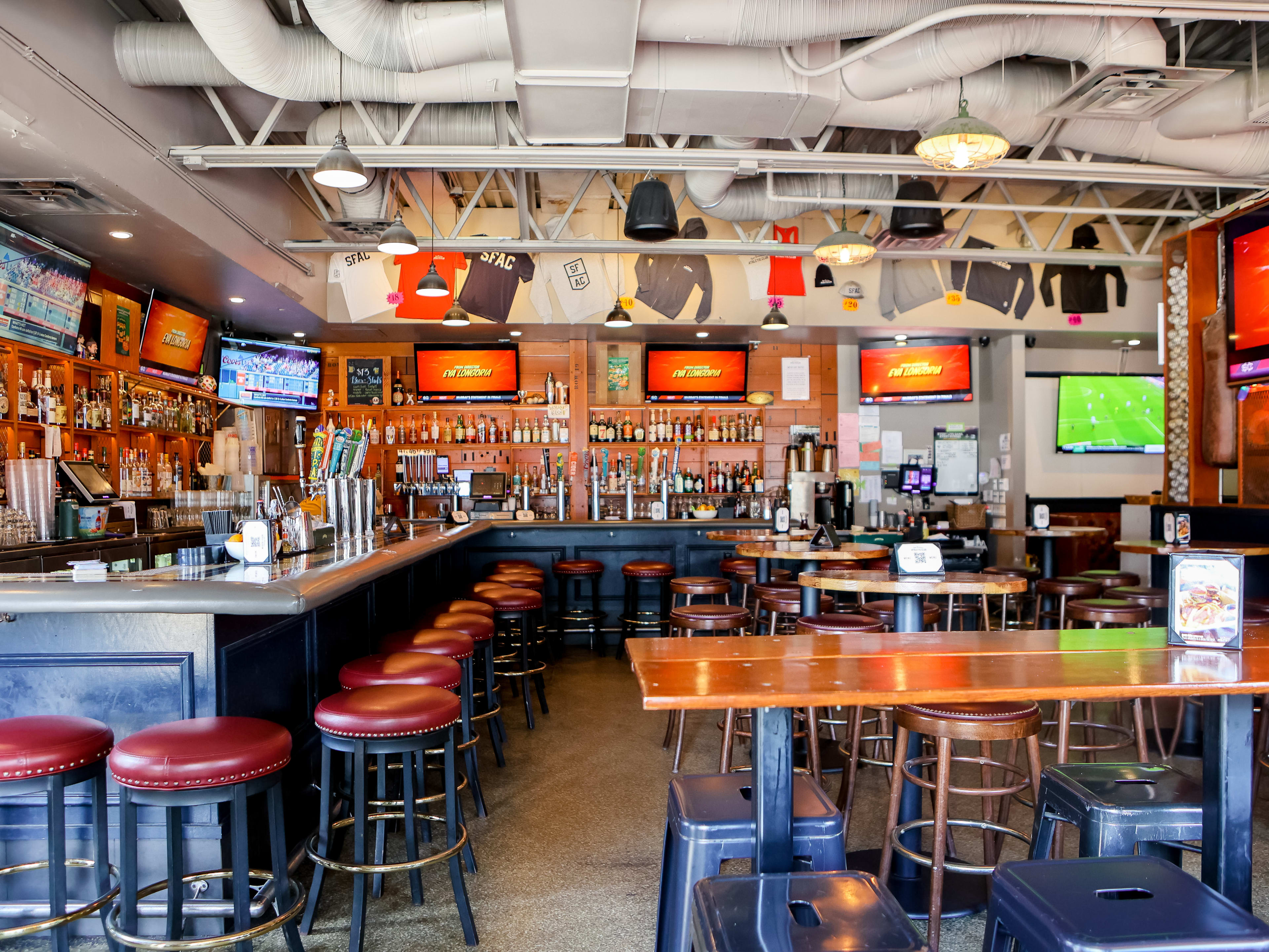 The 18 Best Sports Bars In SF - San Francisco - The Infatuation