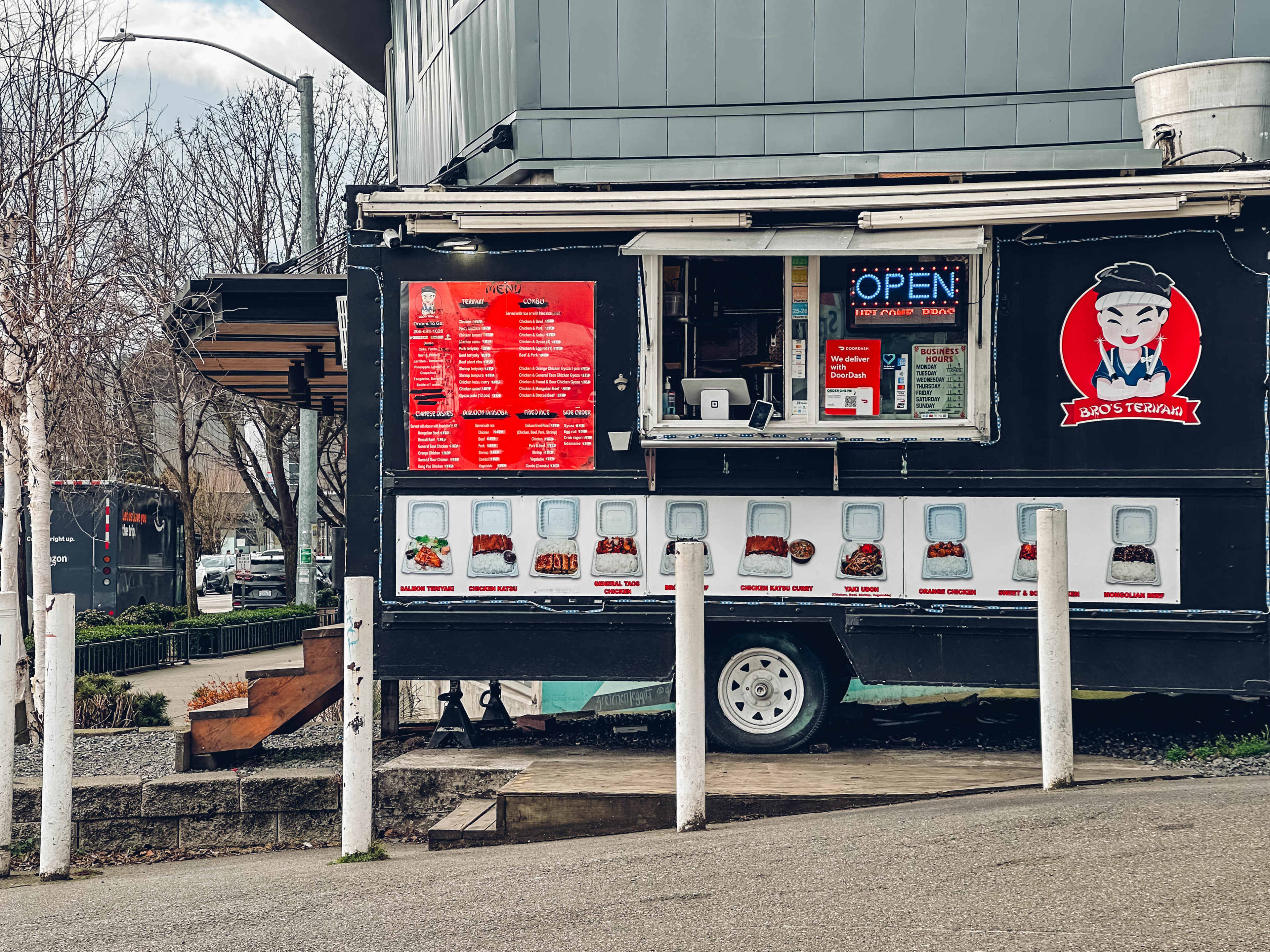 Bro's makes for a solid and quick teriyaki lunch - Review - Seattle ...