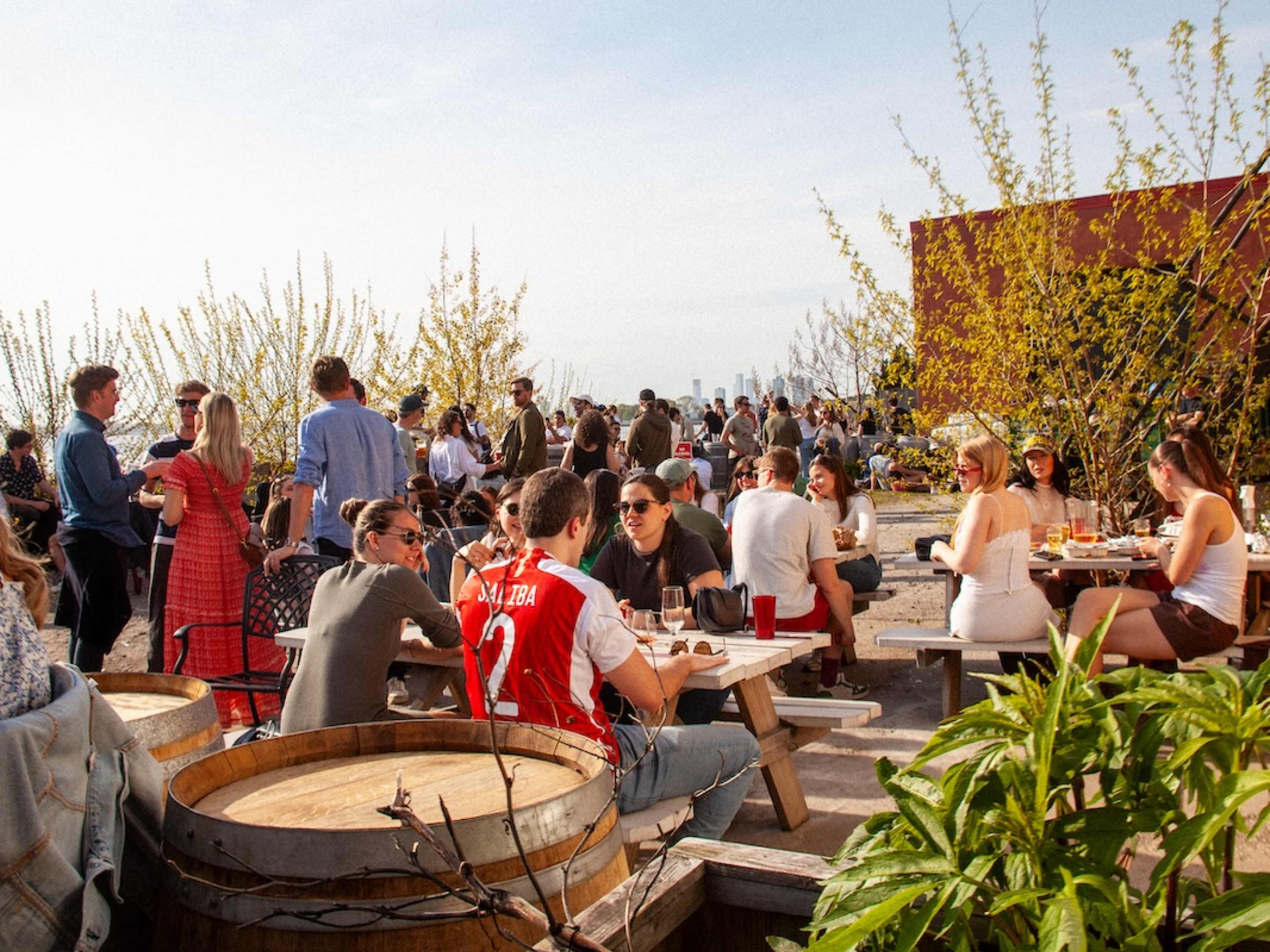 Strong Rope Brewery Red Hook - Review - Red Hook - New York - The ...