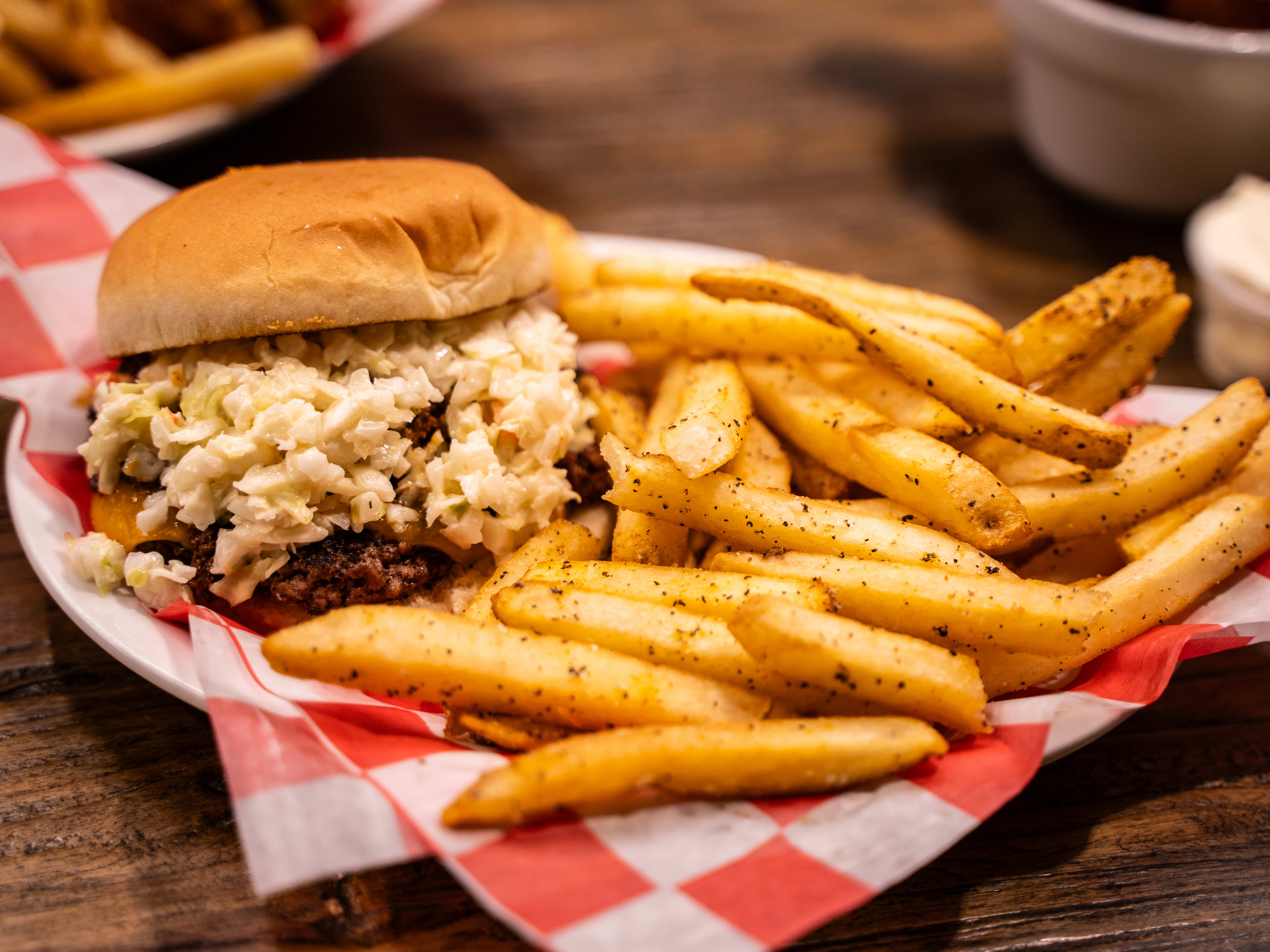 The 12 Best Burgers In DC 2024 - Washington DC - The Infatuation