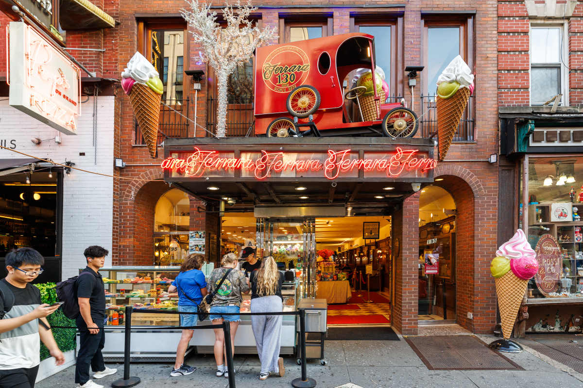 Ferrara Bakery & Cafe - Review - Little Italy - New York - The Infatuation