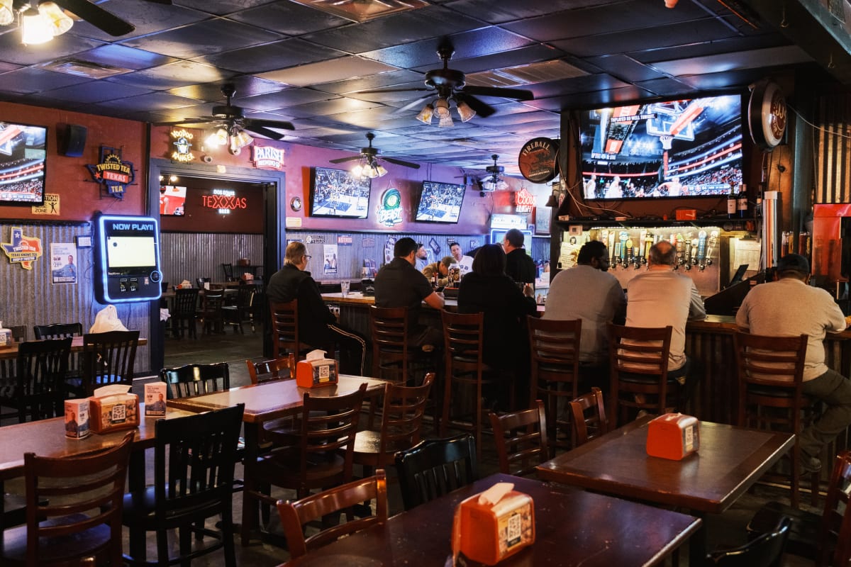 Jake’s Sports Bar - Review - Galleria - Houston - The Infatuation