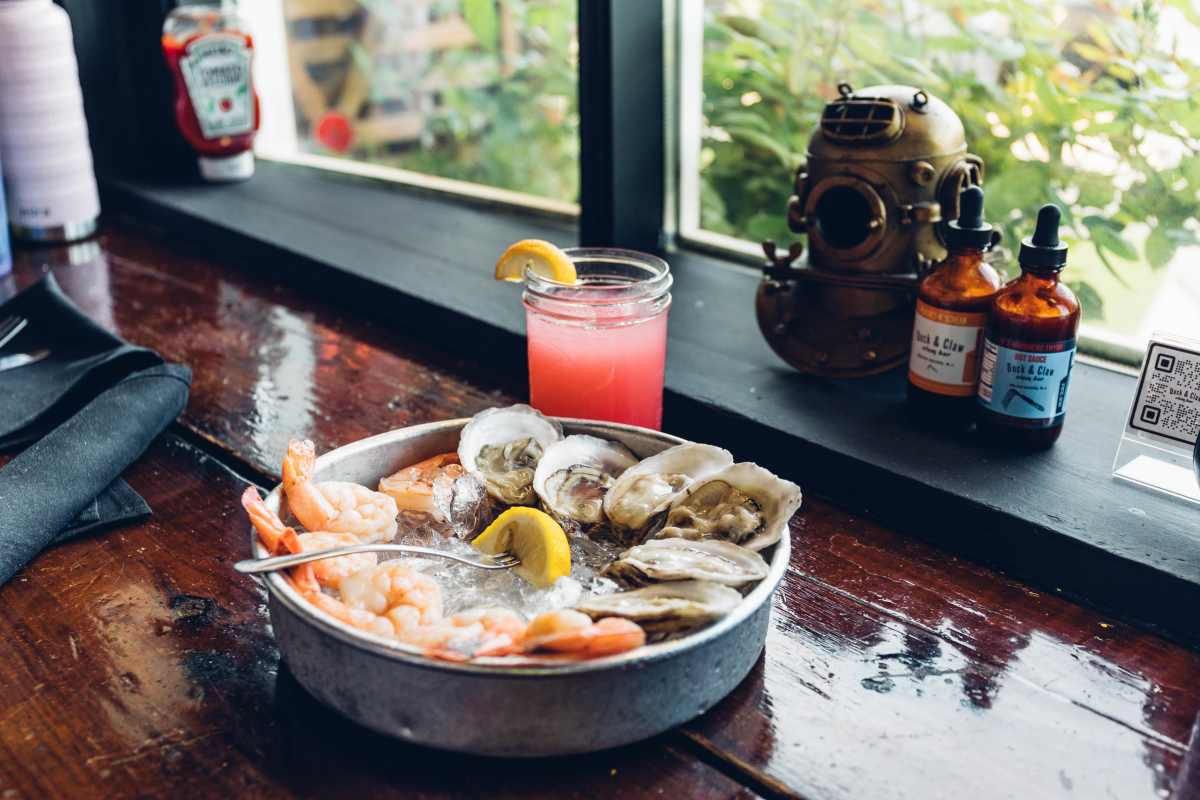 Dock & Claw Clam Bar - Review - Long Beach Island - Jersey Shore - The ...