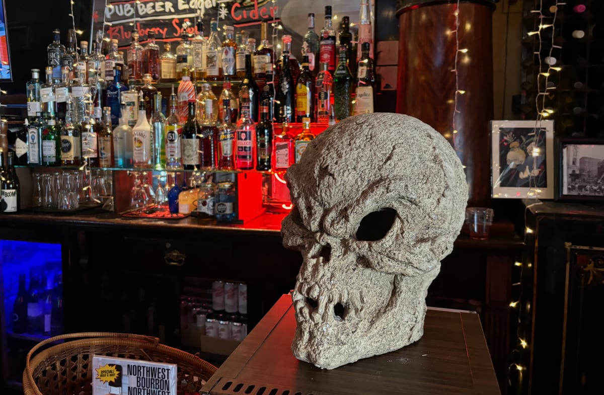 Merchants Café & Saloon - Review - Pioneer Square - Seattle - The ...