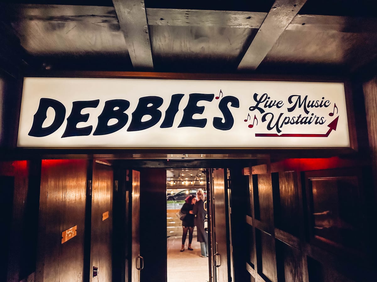 Debbie's Bar - Review - Long Island City - New York - The Infatuation