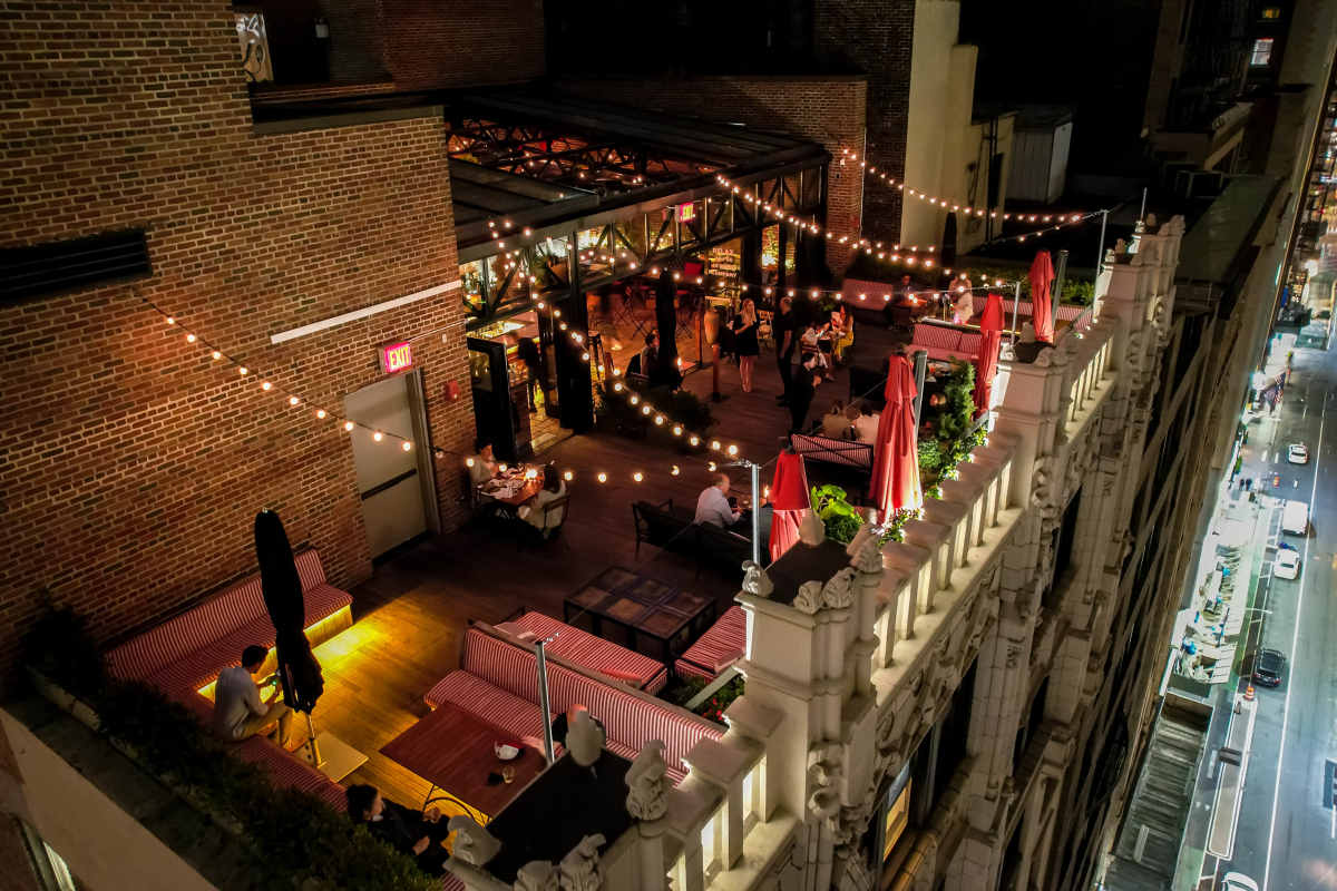 Refinery Rooftop - Review - Midtown - New York - The Infatuation
