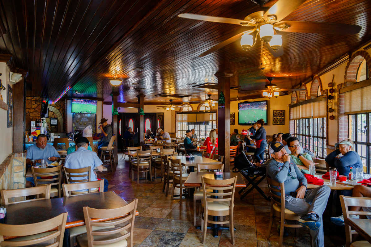Spanish Flowers - Review - The Heights - Houston - The Infatuation