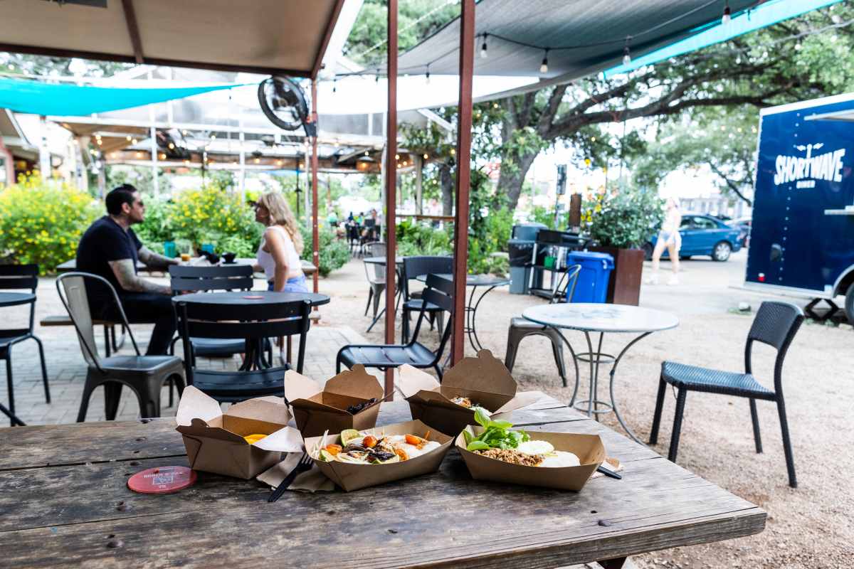 Dee Dee - Review - South Austin - Austin - The Infatuation