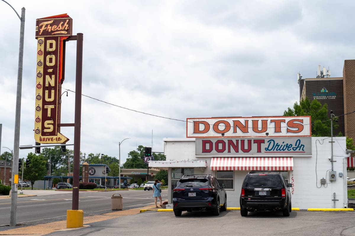 Donut Drive-In - Review - Lindenwood Park - St. Louis - The Infatuation
