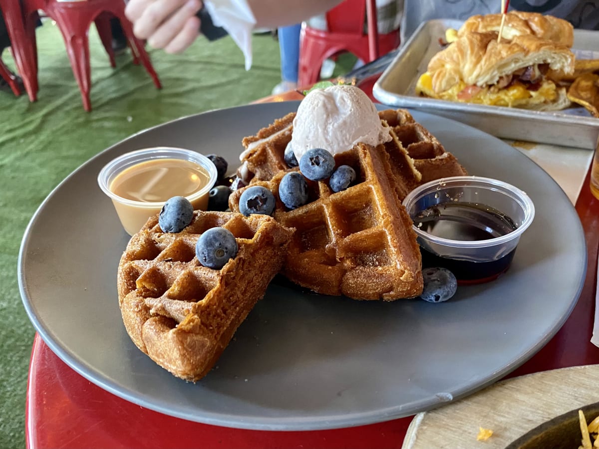 Makers & Finders Coffee - Review - Downtown - Las Vegas - The Infatuation