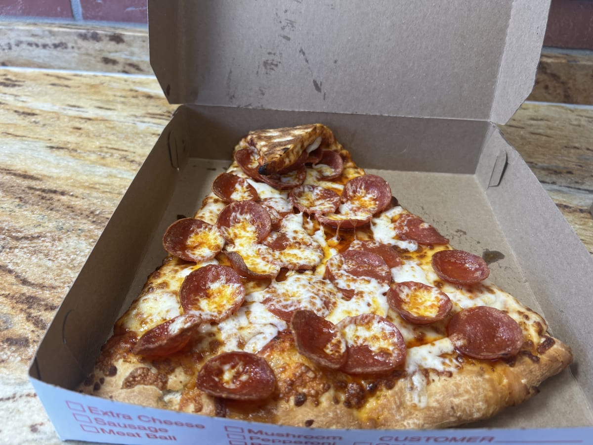 Duccini's Pizza Review - Adams Morgan - Washington DC - The Infatuation