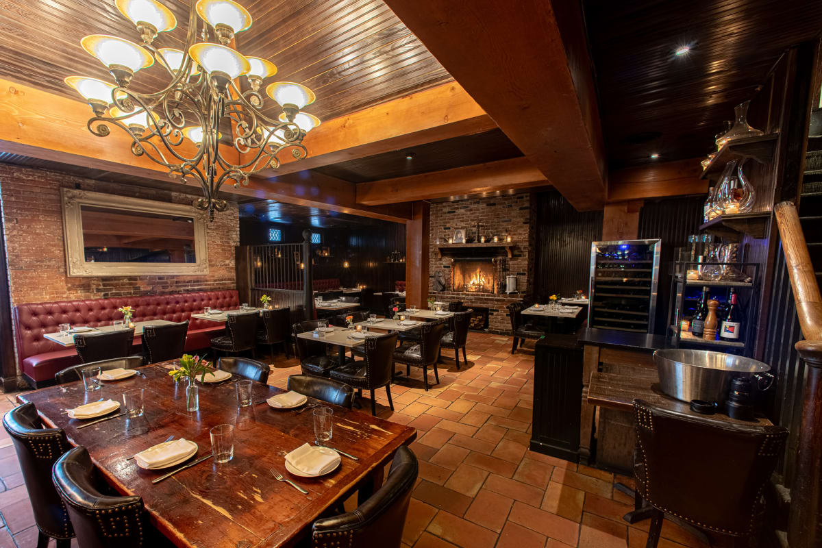 Iron Gate - Review - Dupont Circle - Washington DC - The Infatuation