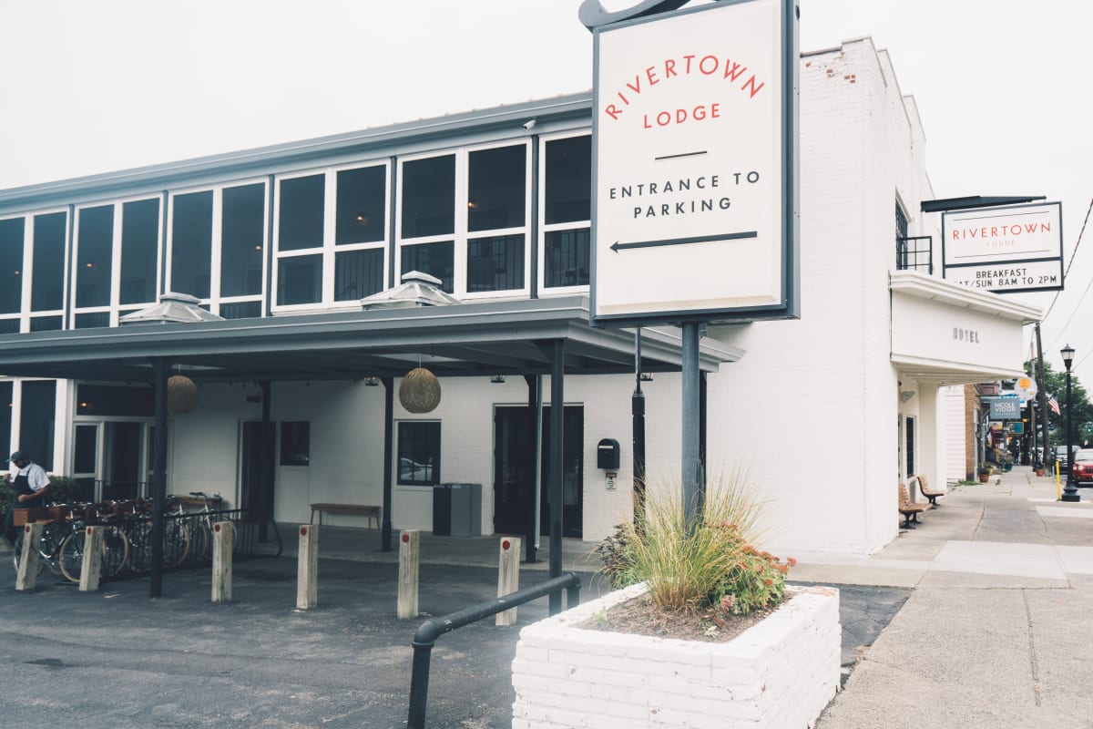 Rivertown Lodge - Review - Hudson - Hudson Valley - The Infatuation Rivertown Lodge - Review - Hudson - Hudson Valley - The Infatuation