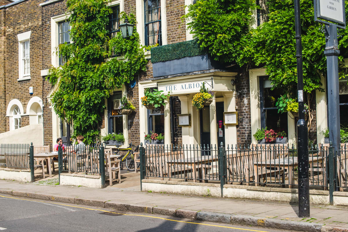 The Albion - Review - Islington - London - The Infatuation