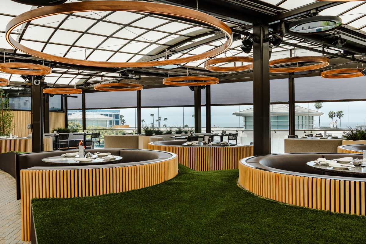 At Din Tai Fung Santa Monica, elite soup dumplings meet ocean views ...