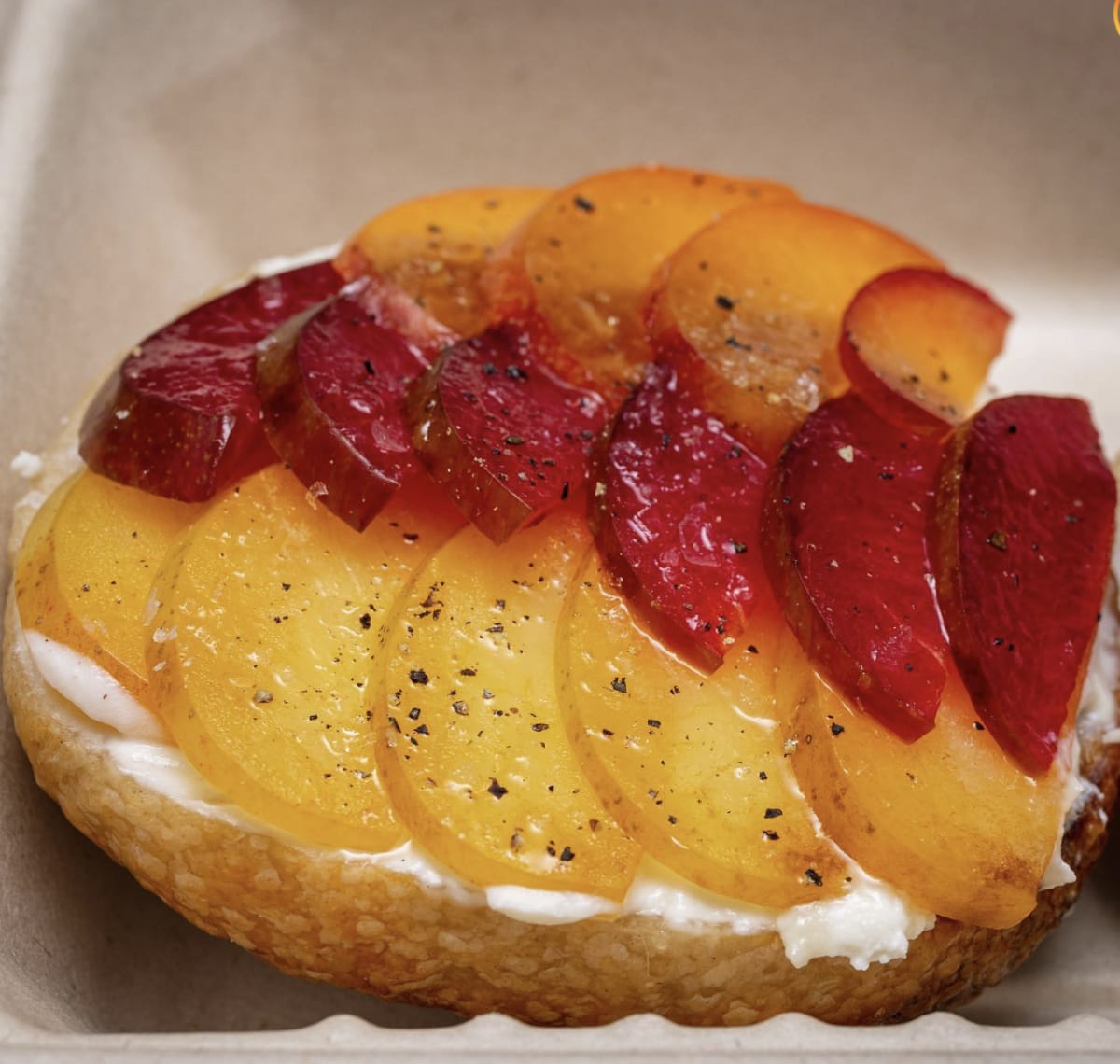 Layla Bagels Review - Santa Monica - Los Angeles - The Infatuation