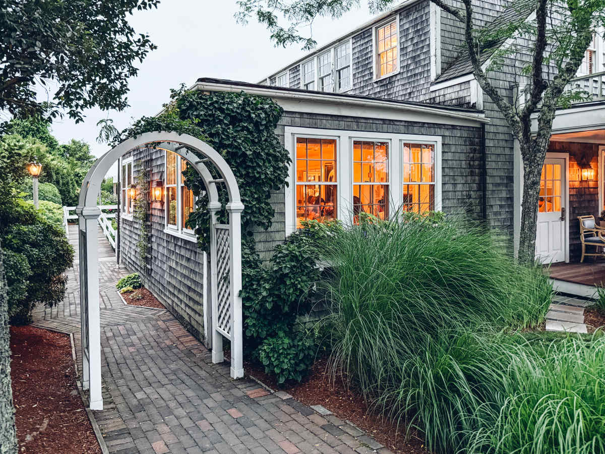 Topper’s - Review - Wauwinet - Nantucket - The Infatuation