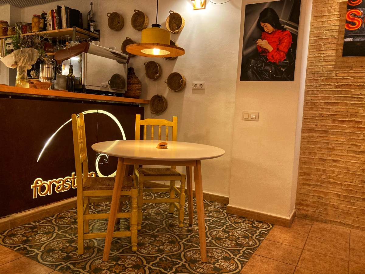 Forastera - Review - Ciutat Vella - Valencia - The Infatuation