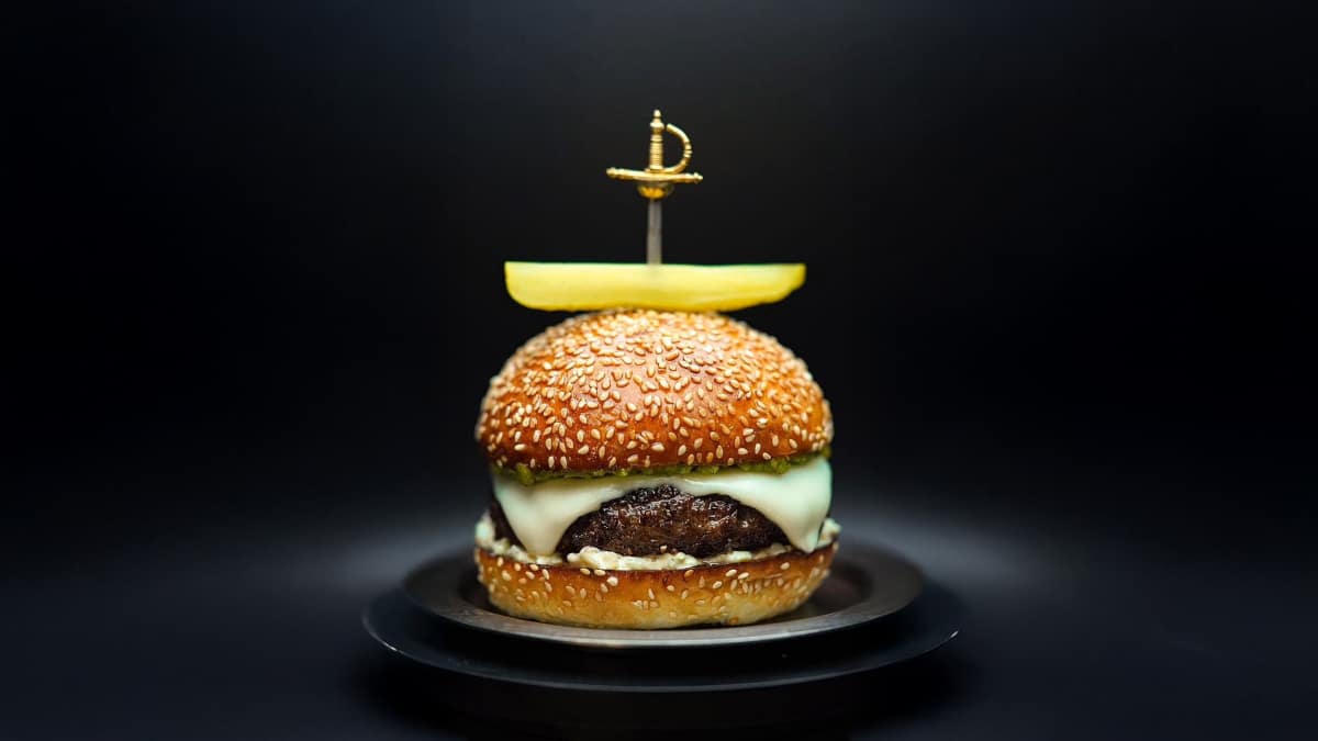 NYC’s Hard-To-Get, Limited Edition Burgers, Ranked - New York - The ...