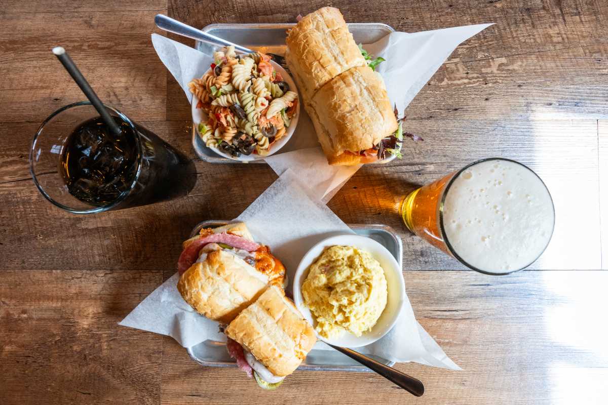 Shifty Lifty Gondola Bar & Deli - Review - Breckenridge - Denver - The ...