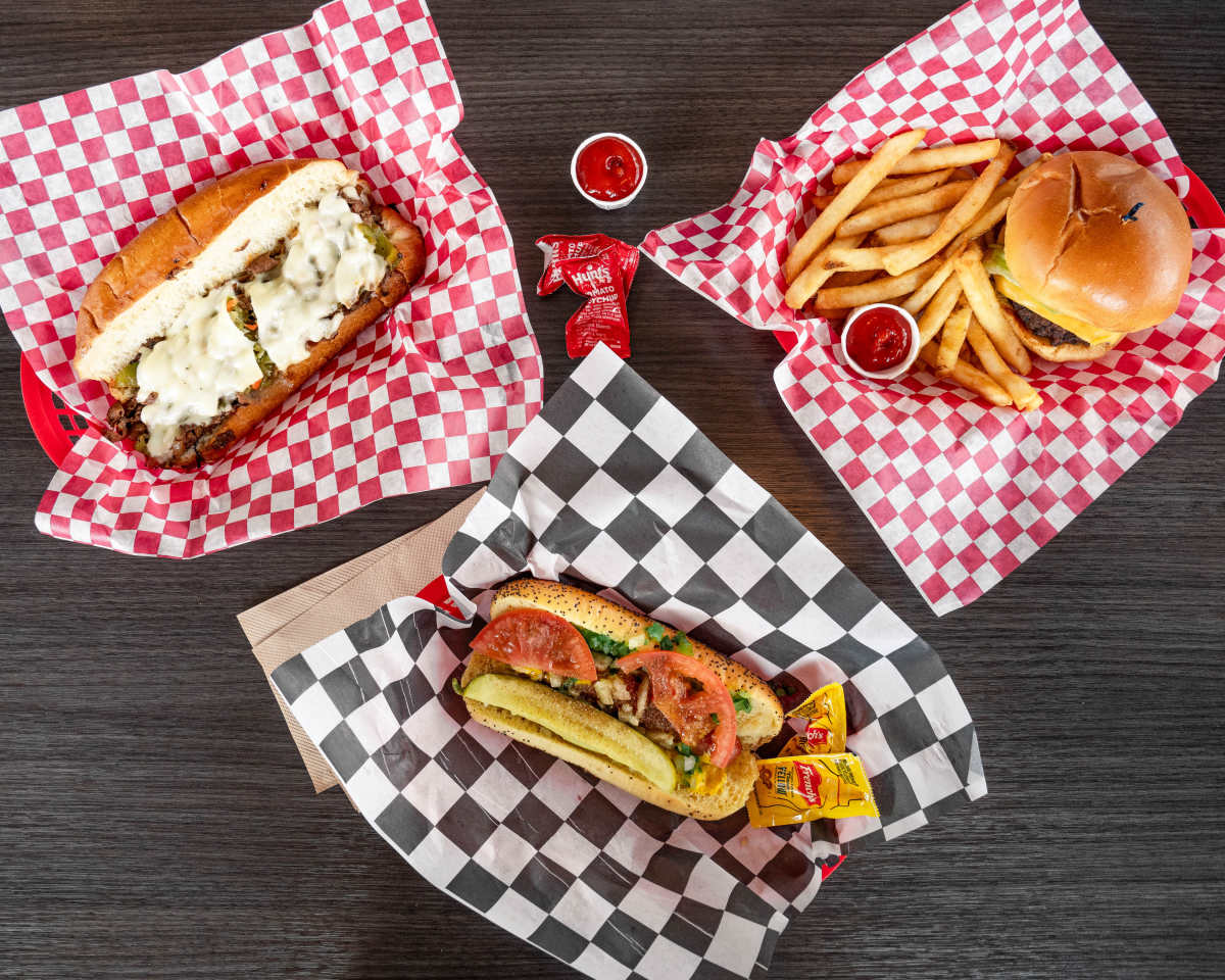 Skip's Chicago Dogs - Review - Avondale Estates - Atlanta - The Infatuation