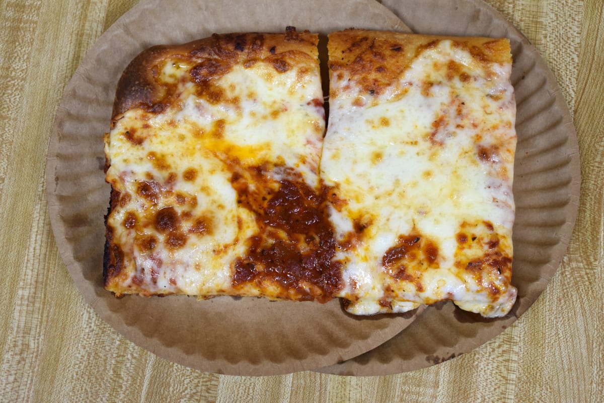 Elegante Pizzeria Review - Bay Ridge - New York - The Infatuation