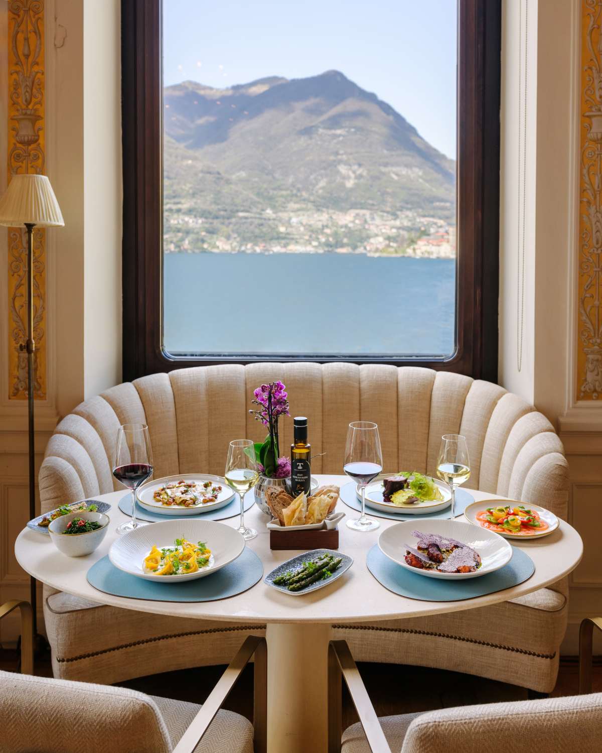 CO.MO Bar & Bistrot At The Mandarin Oriental - Review - Blevio - Lake ...