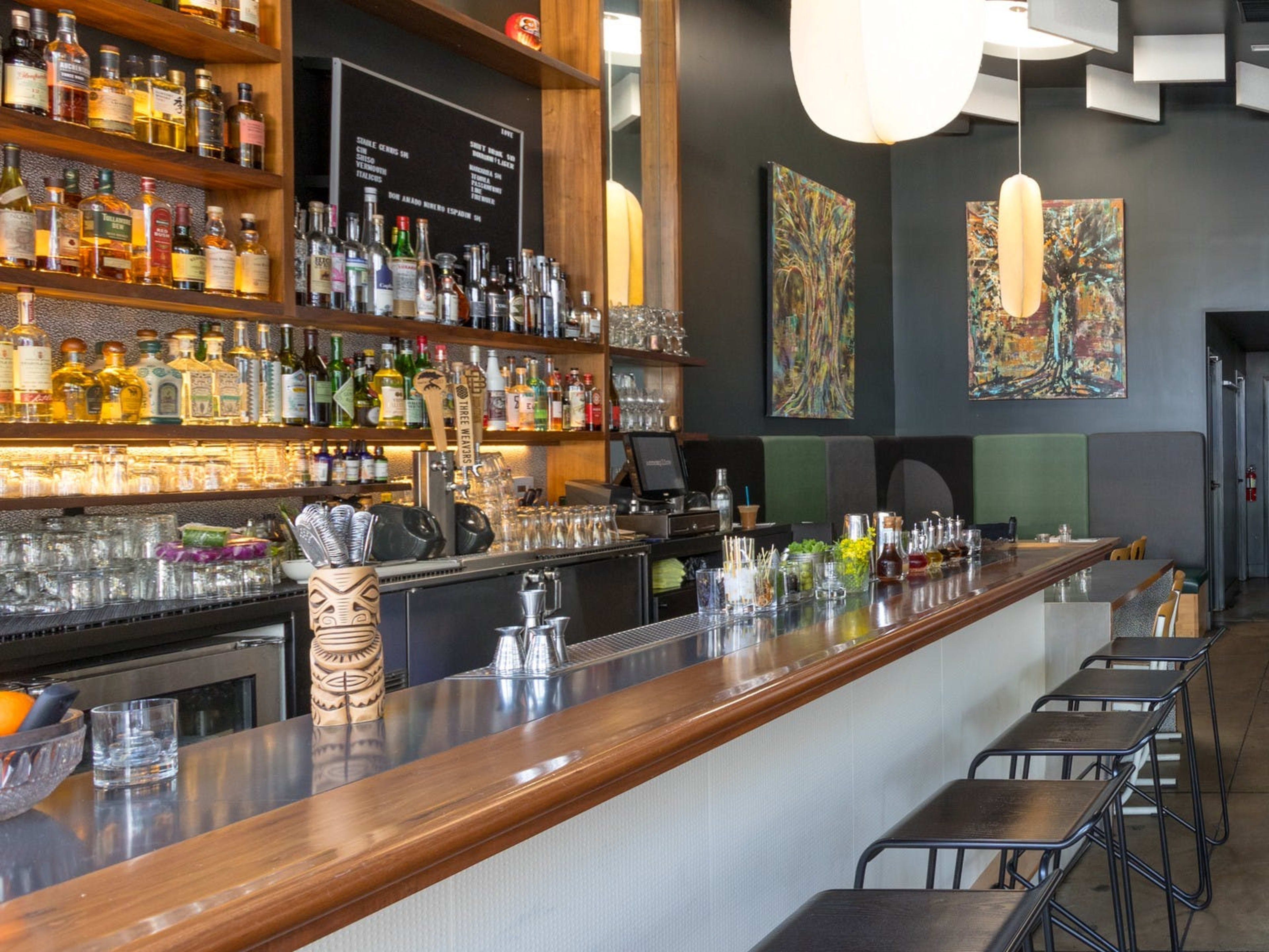 The Meet In The Middle Bar Guide: Where To Drink When You’re Coming ...